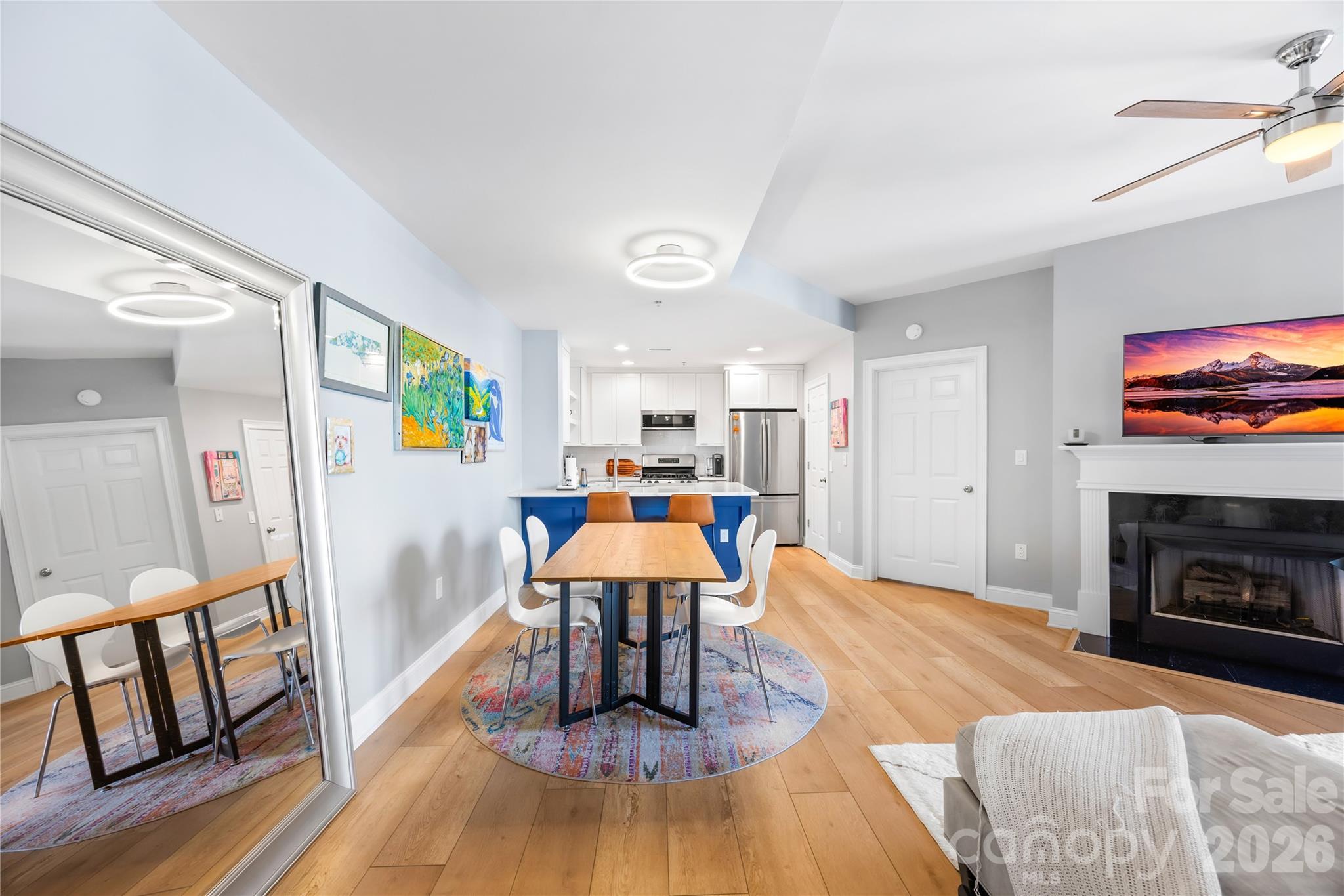 Photo 3 of 718 W Trade Street603, Charlotte, NC