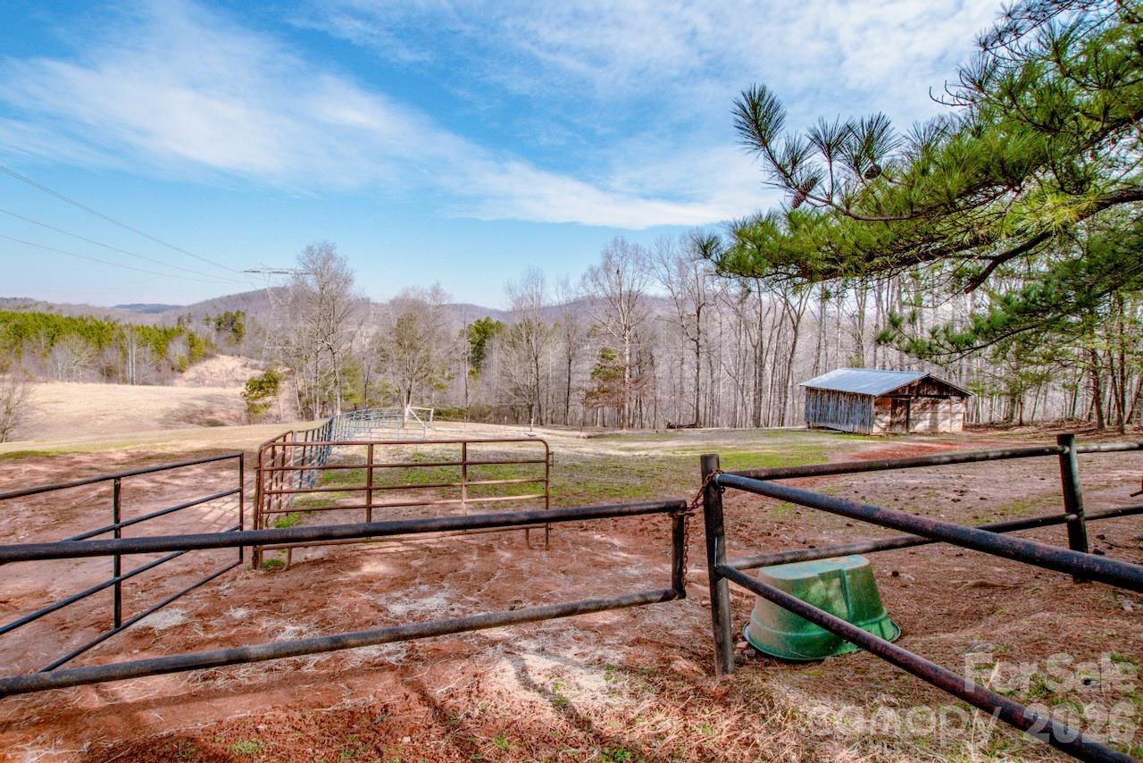 508 Liles Lane, Hiddenite, NC - photo 11 of 46