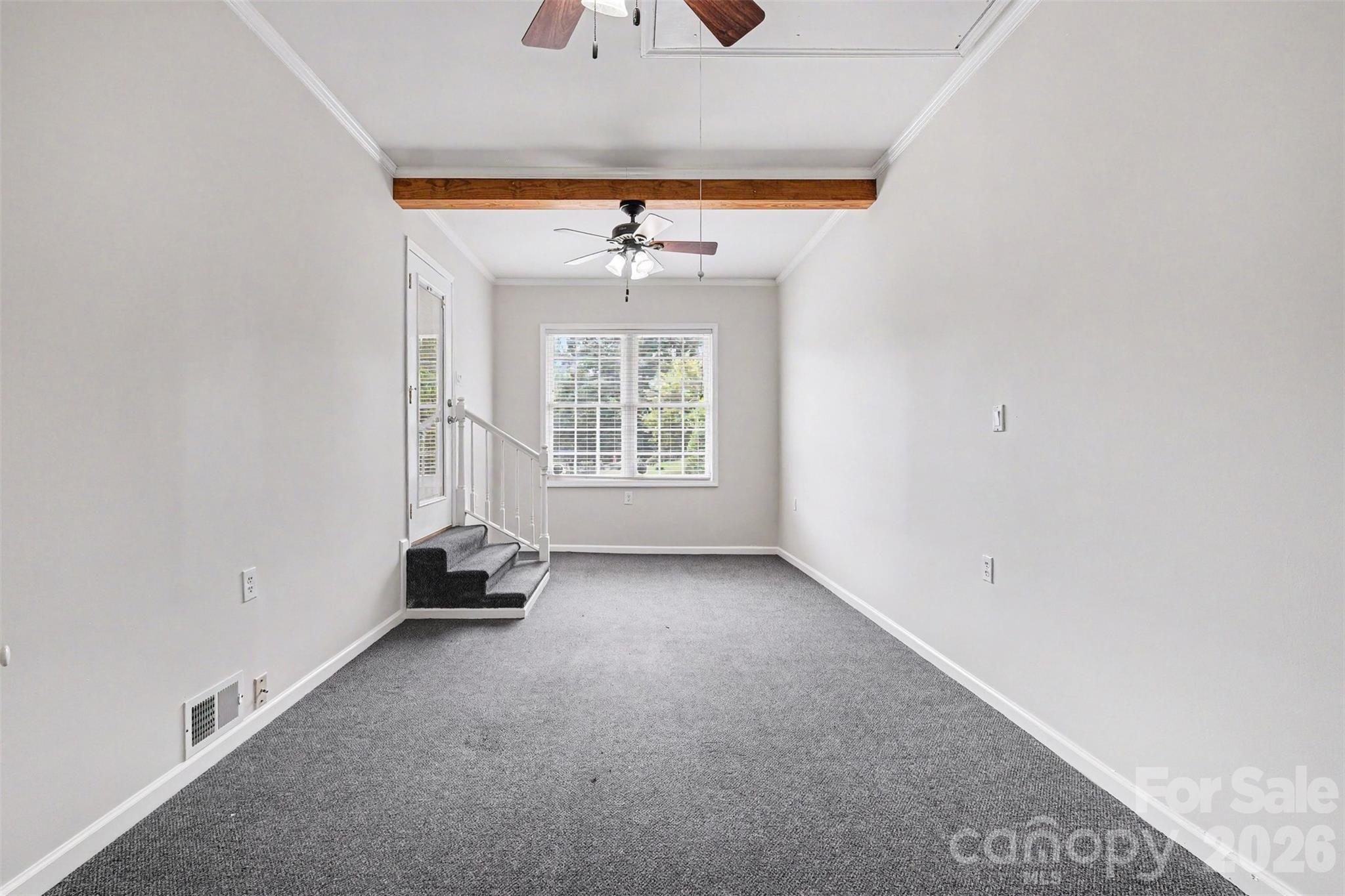 Home for sale at 1030 Mclaughlin Drive, Charlotte, NC — photo 9 of 33