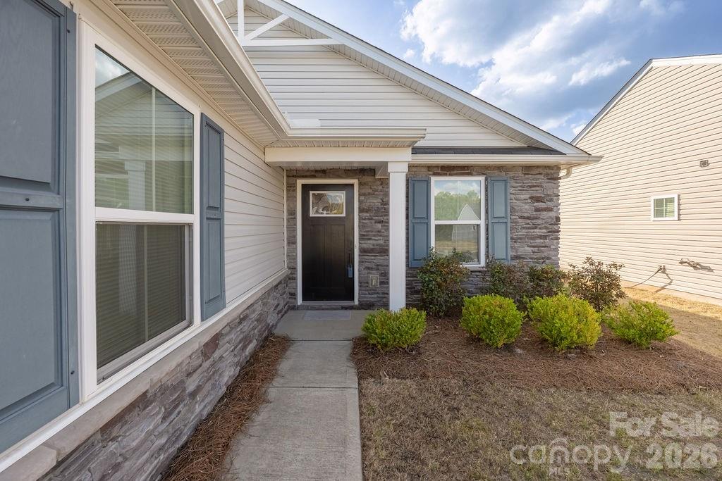Photo 4 of 9747 Wardley Drive, Charlotte, NC