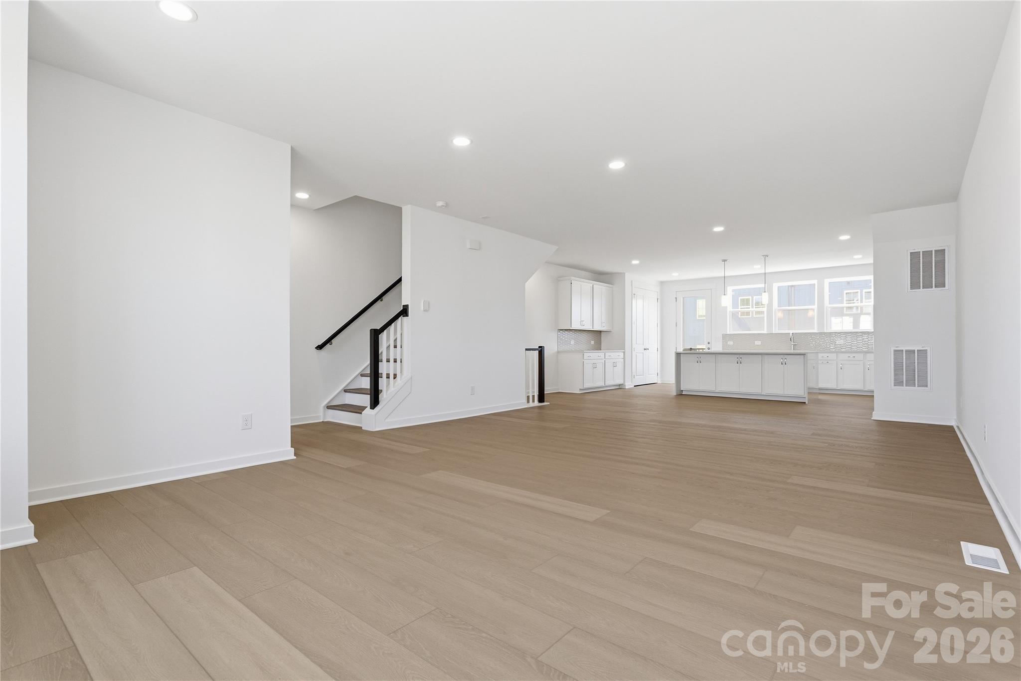 Photo 3 of 7013 Westrow Avenue111, Charlotte, NC