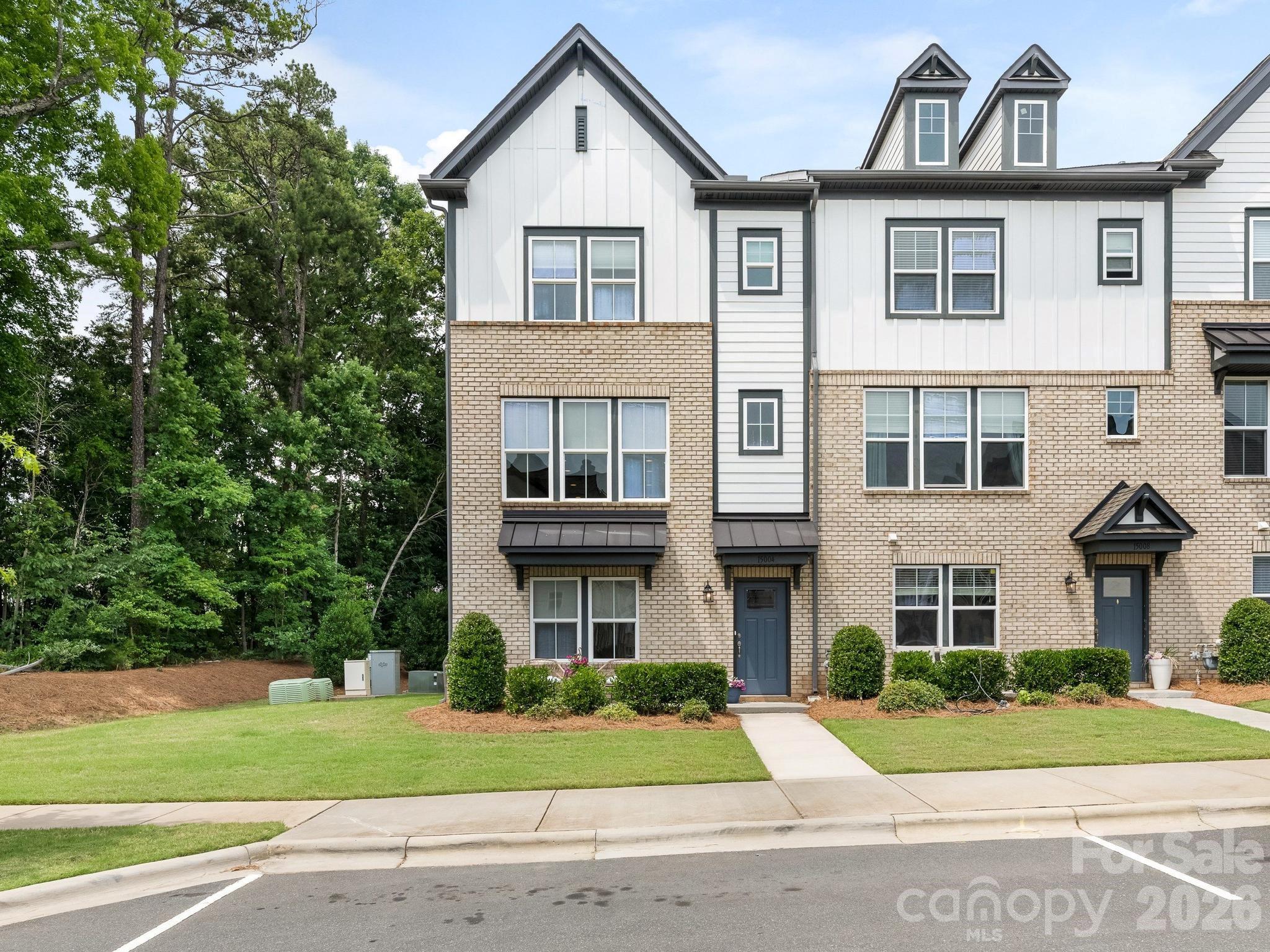 Home for sale at 15004 Bayou Drive, Charlotte, NC — photo 1 of 28