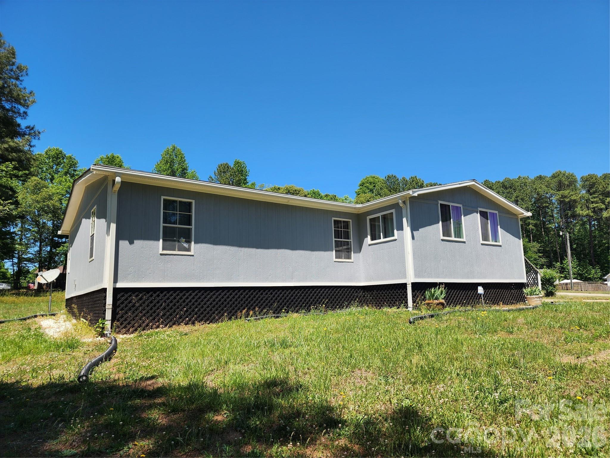 Photo 2 of 189 Brook Creek Drive, Troutman, NC