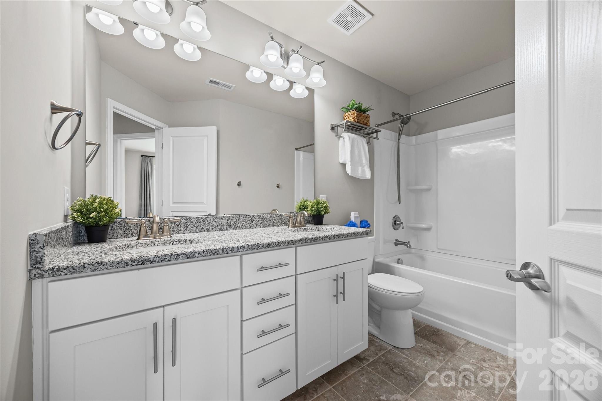 Photo 32 of 5125 Mount Clare Lane, Charlotte, NC