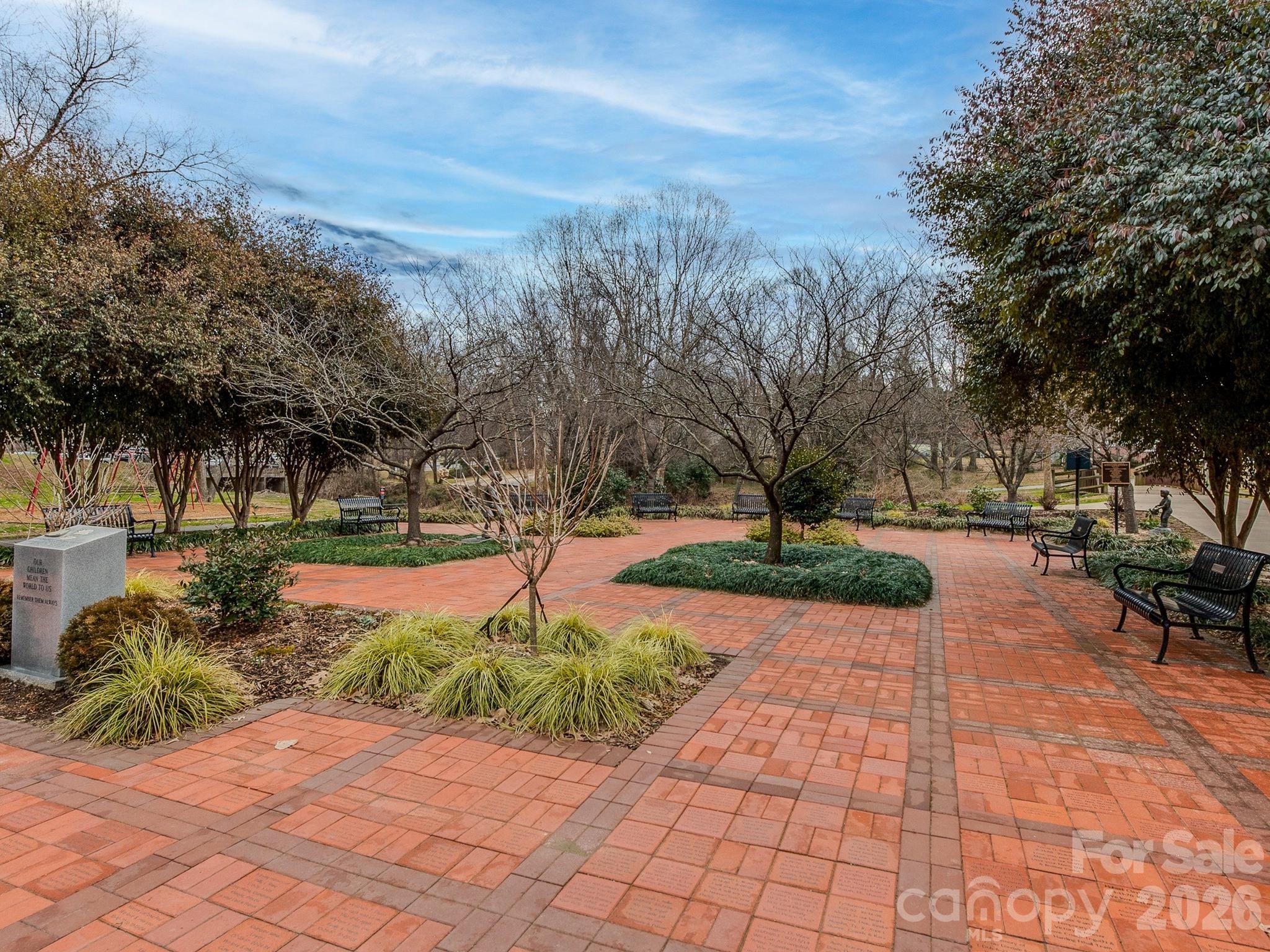 Photo 21 of 915 Westbrook Drive, Charlotte, NC