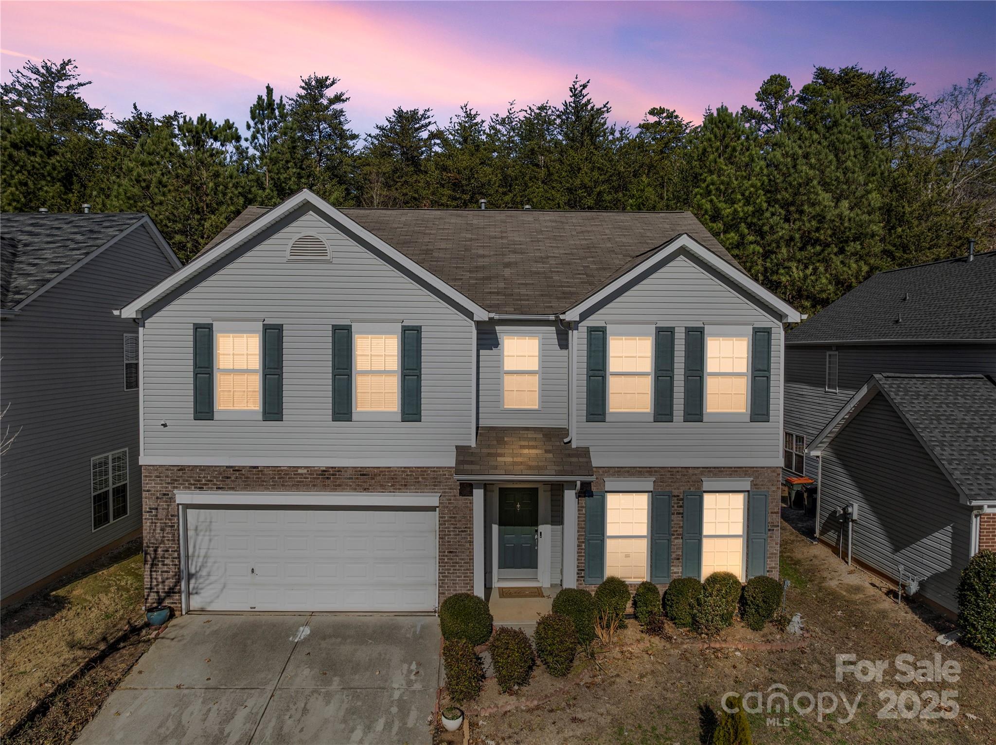Home for sale at 16035 Long Talon Way, Charlotte, NC — photo 1 of 42