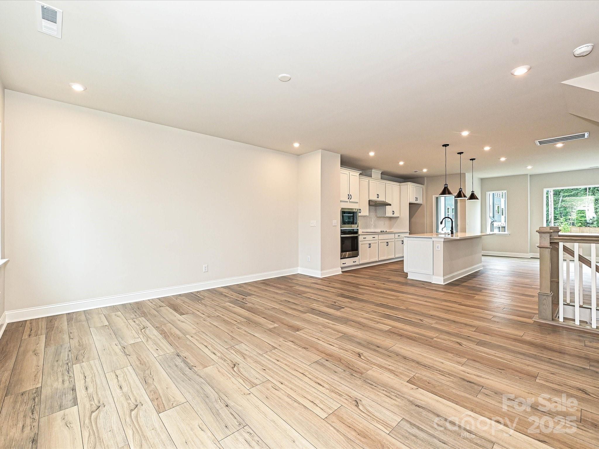 Photo 2 of 8034 Cedarsmith Court, Charlotte, NC