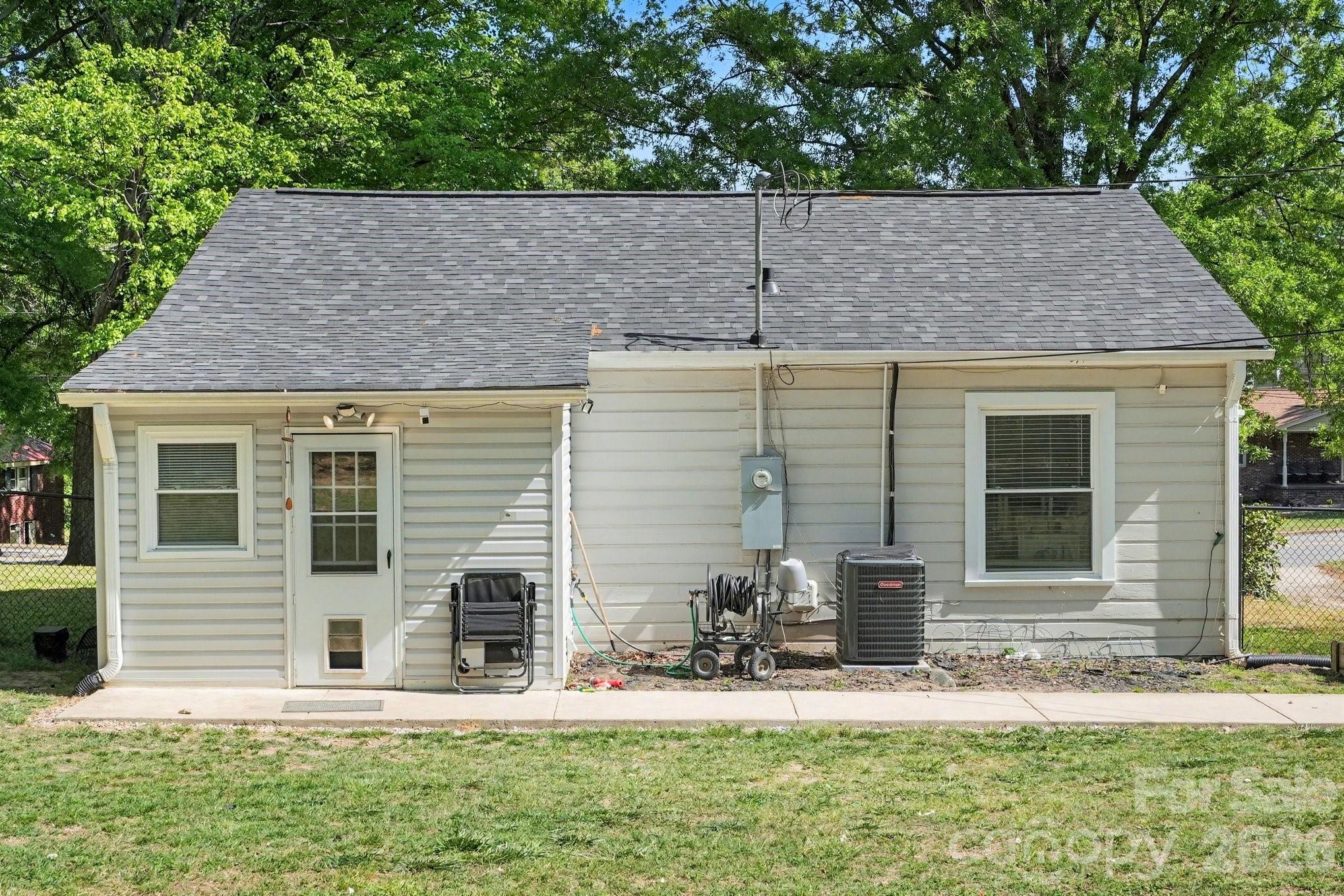 515 N Chapel Street, Landis, NC - photo 17 of 26