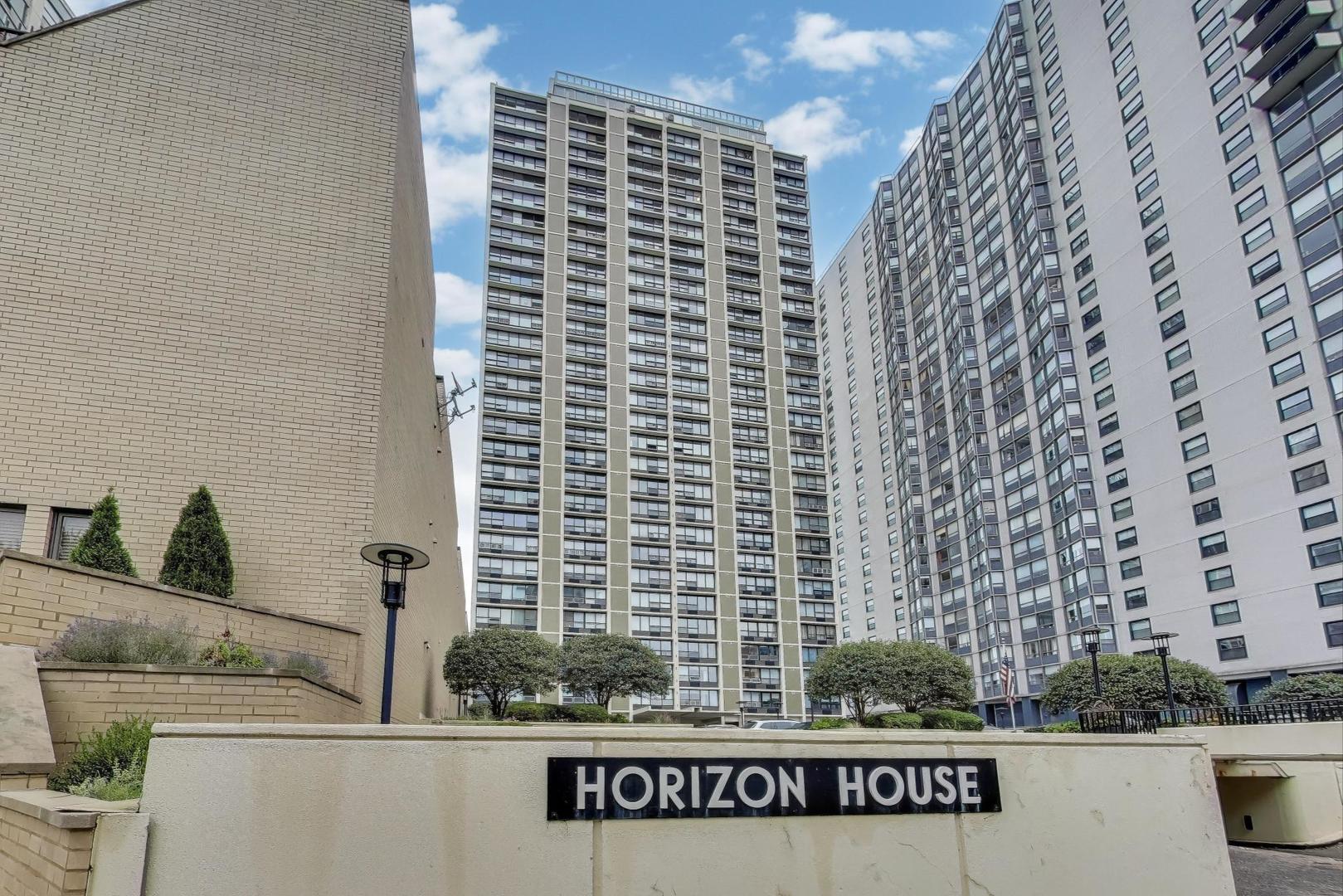 5733 N Sheridan Chicago Condos For Sale