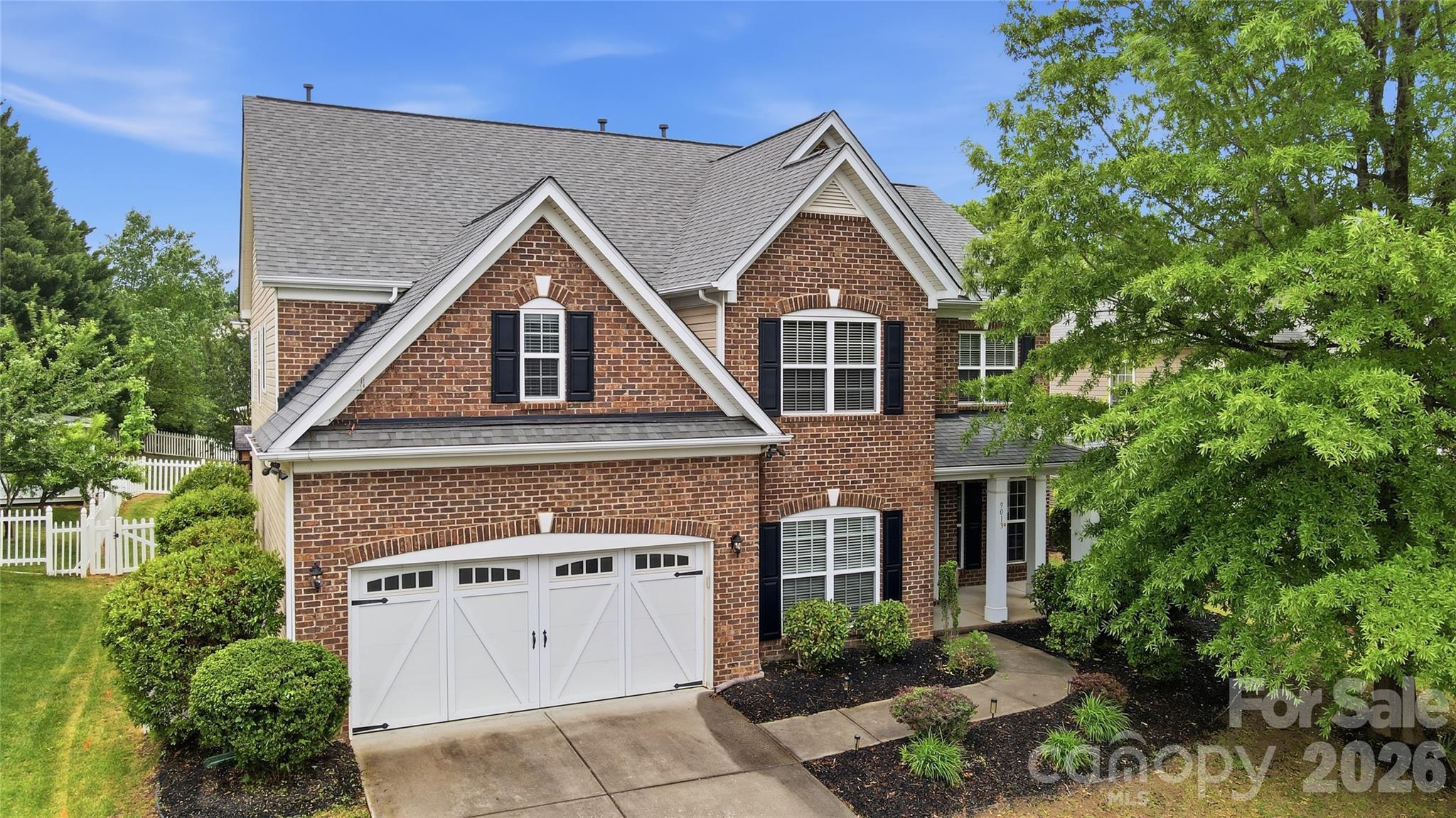9013 Gailes Drive, Charlotte, NC - photo 2 of 42
