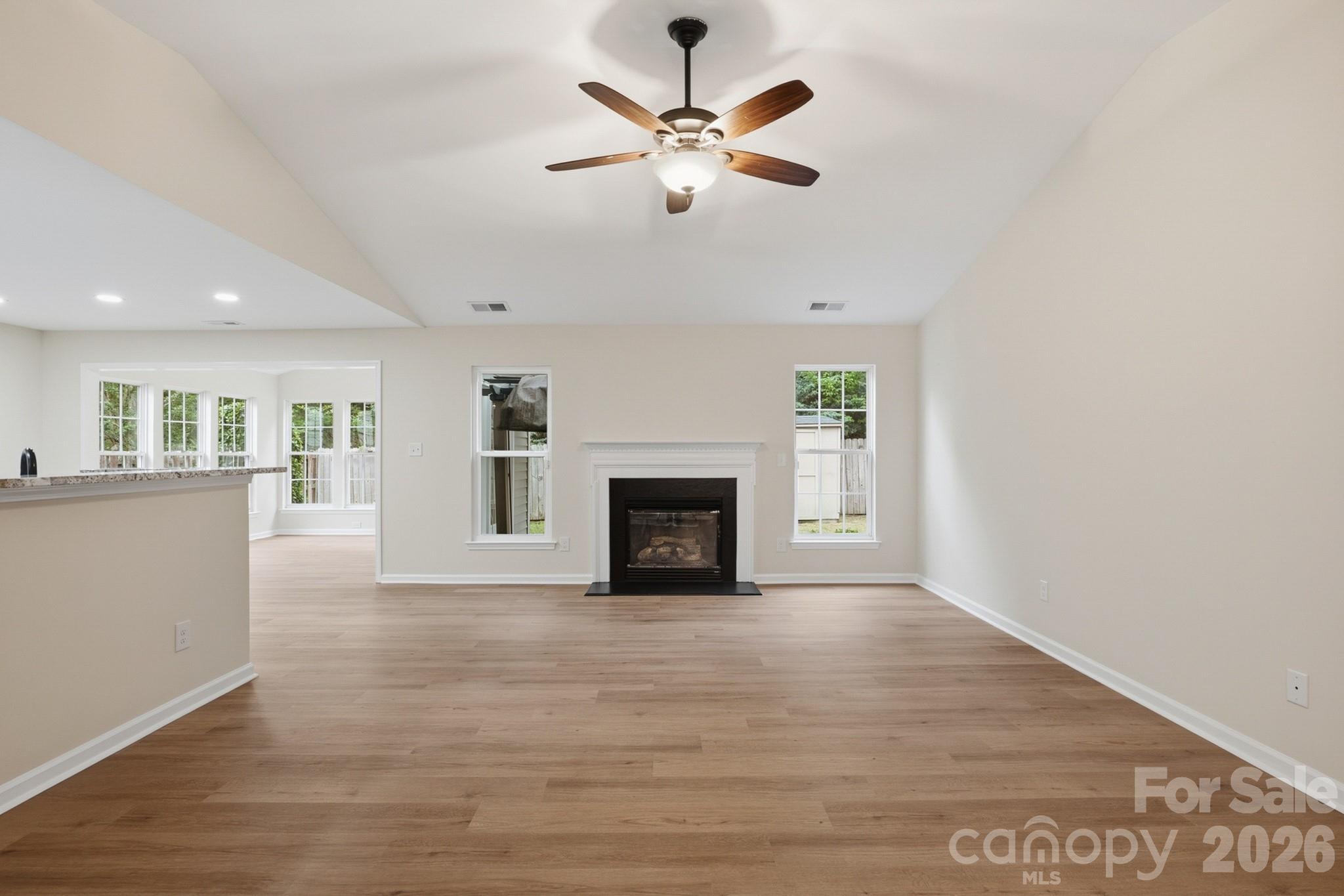 Photo 9 of 5123 Sunburst Lane, Charlotte, NC