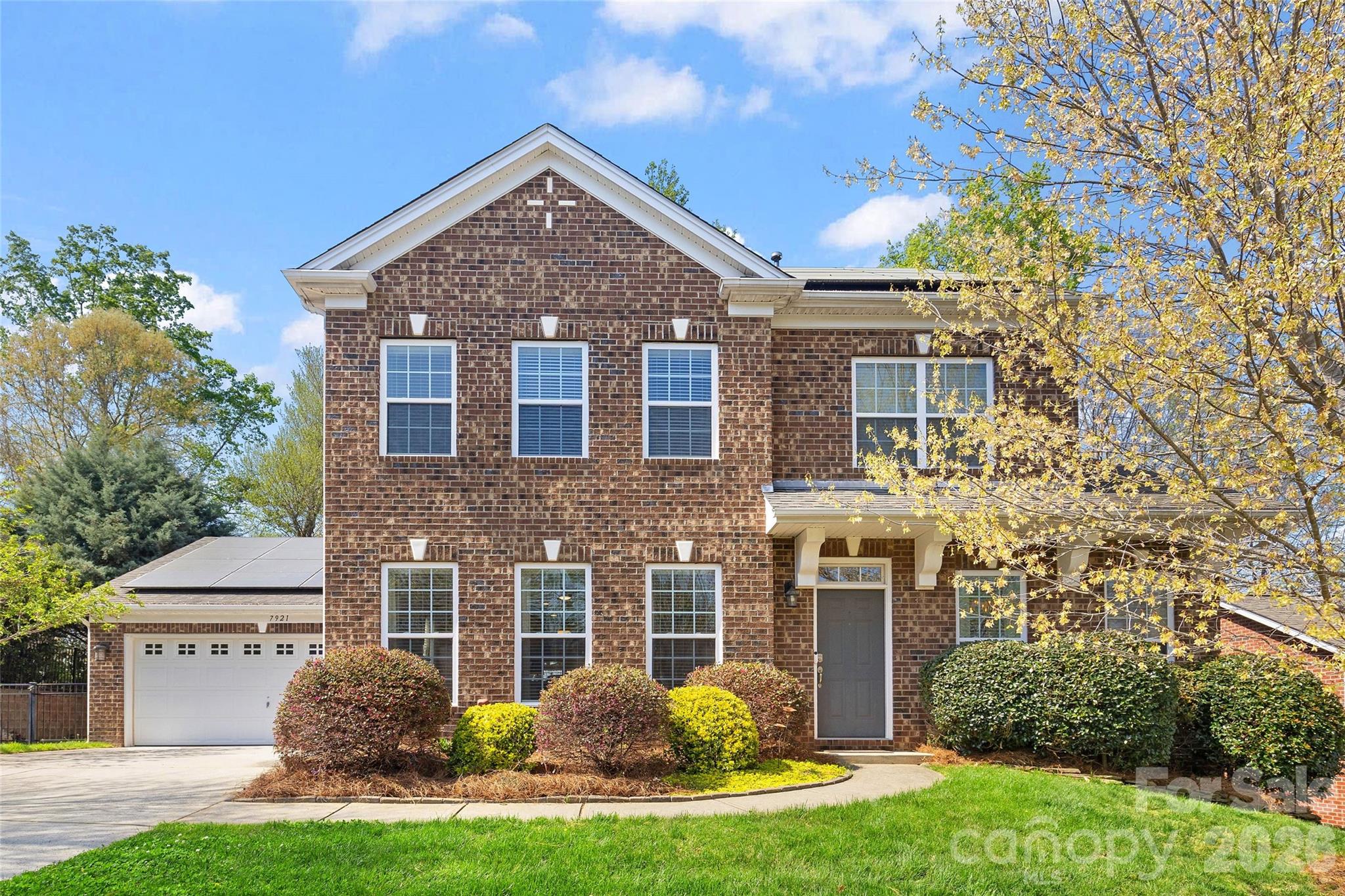Photo 3 of 7921 Rolling Creek Court, Charlotte, NC