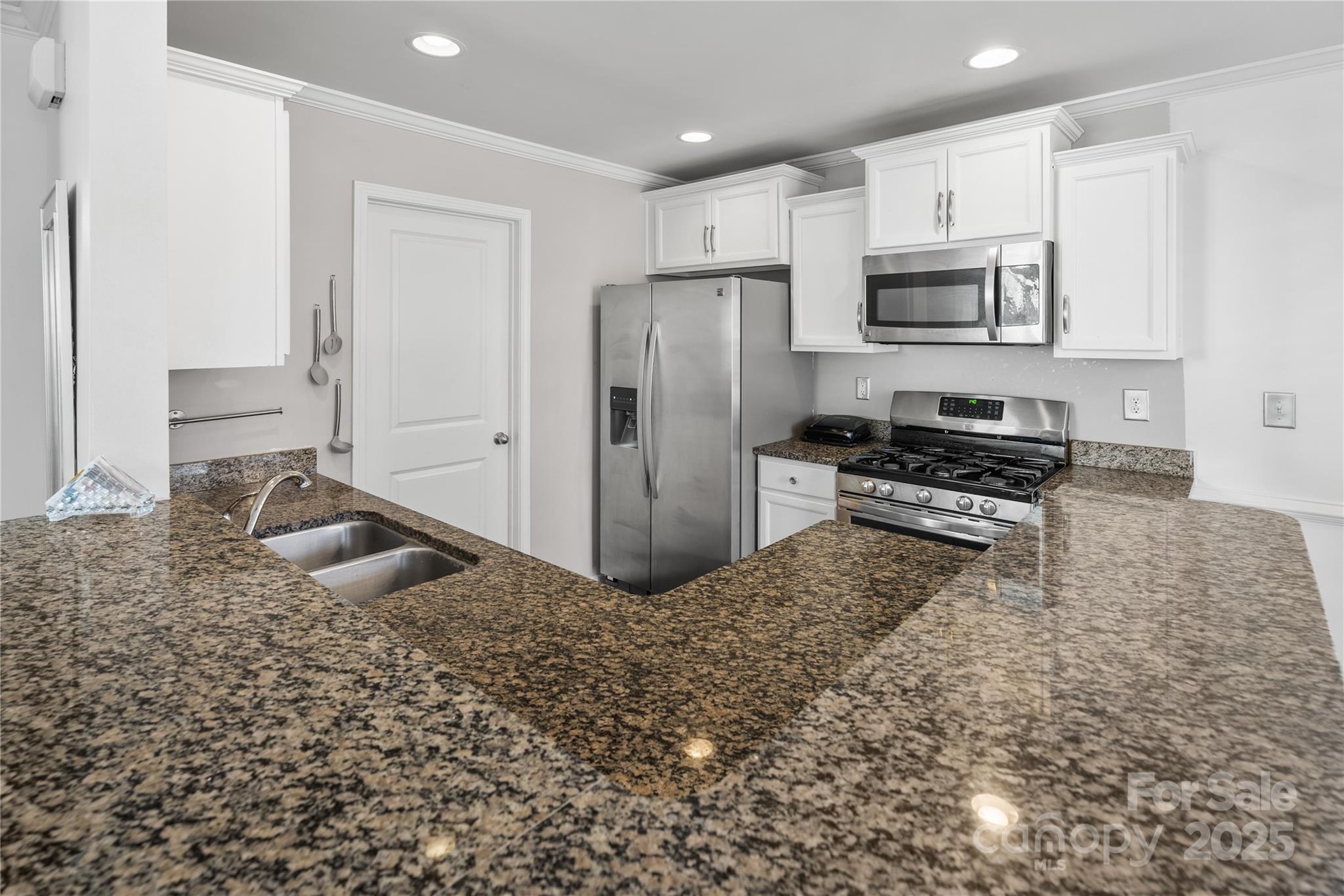 Photo 11 of 3735 Ernie Drive, Charlotte, NC