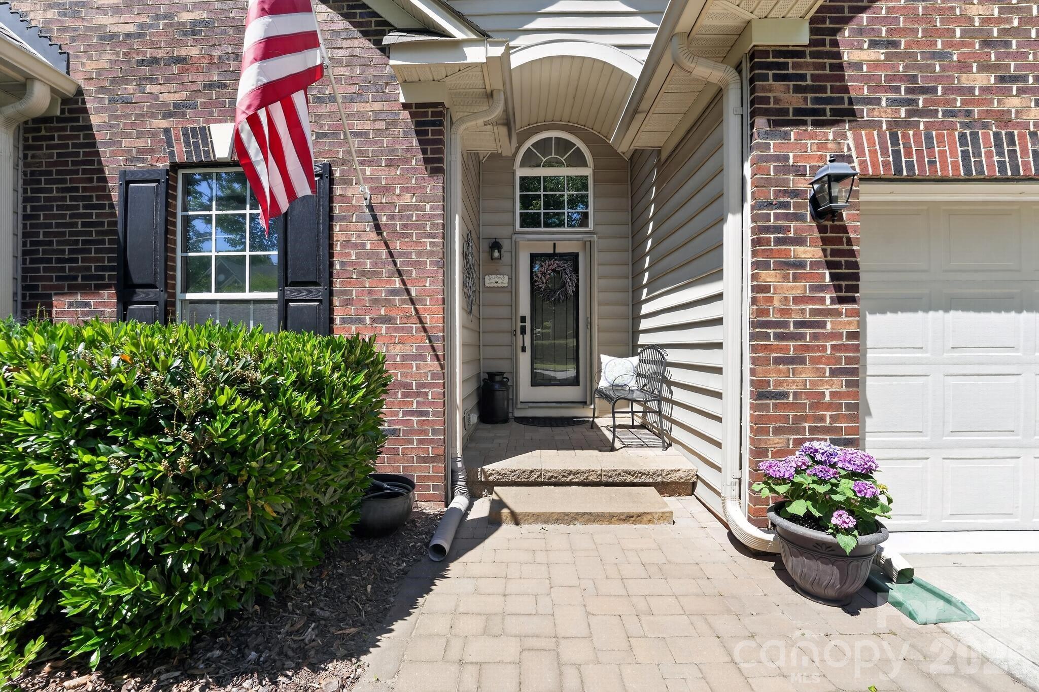 Photo 3 of 12601 Kane Alexander Drive, Huntersville, NC
