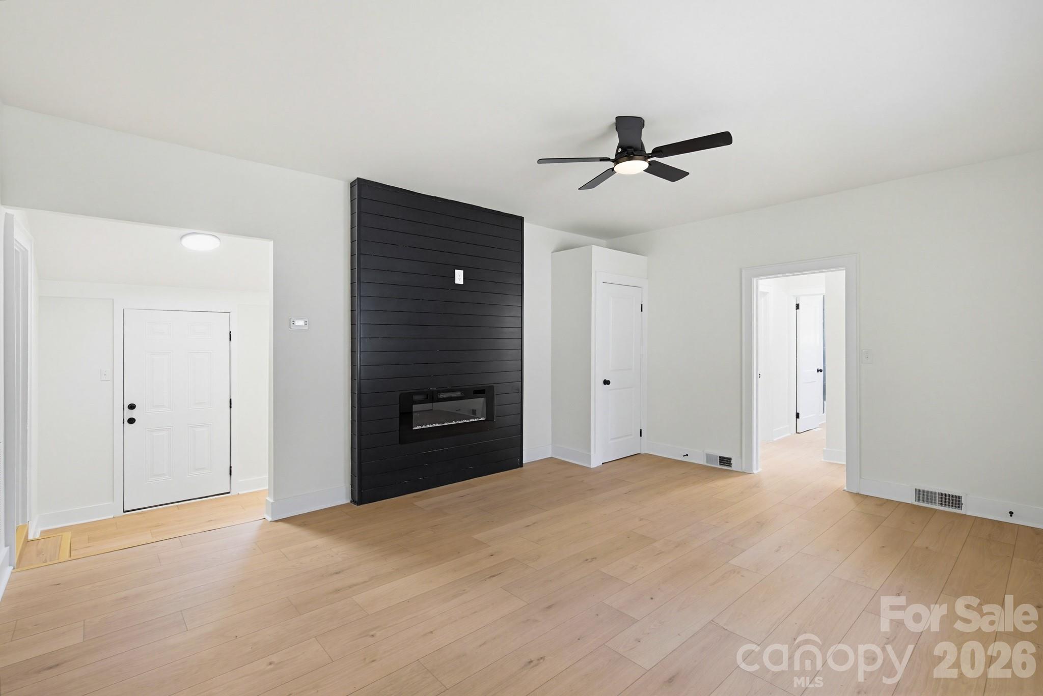Photo 13 of 2622 Hemphill Street, Charlotte, NC
