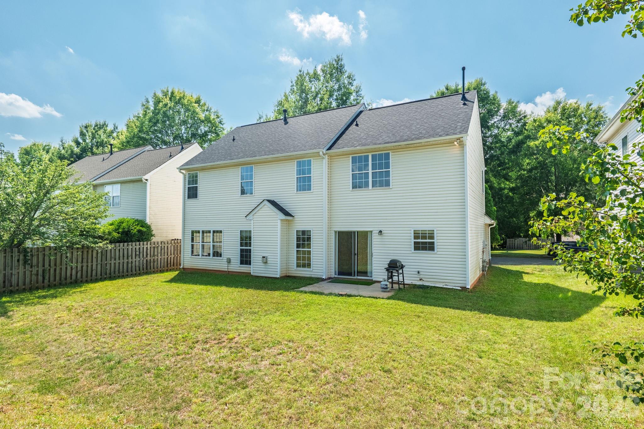 Photo 8 of 2508 OAKDALE CREEK Lane17, Charlotte, NC