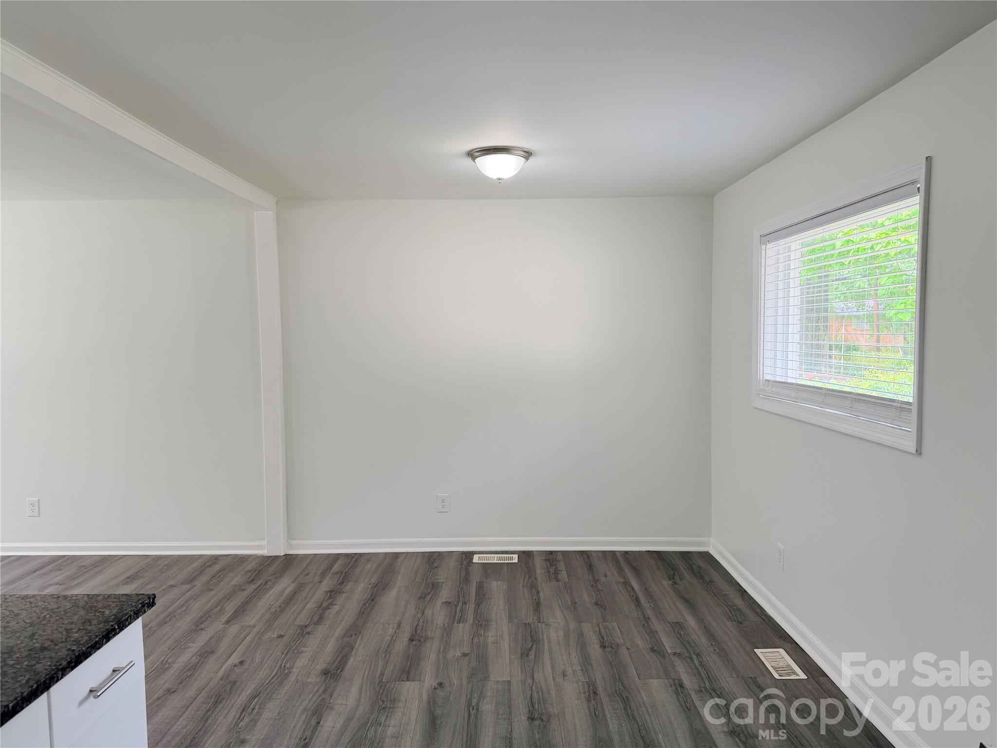 9209 Edgevale Drive, Charlotte, NC - photo 9 of 34