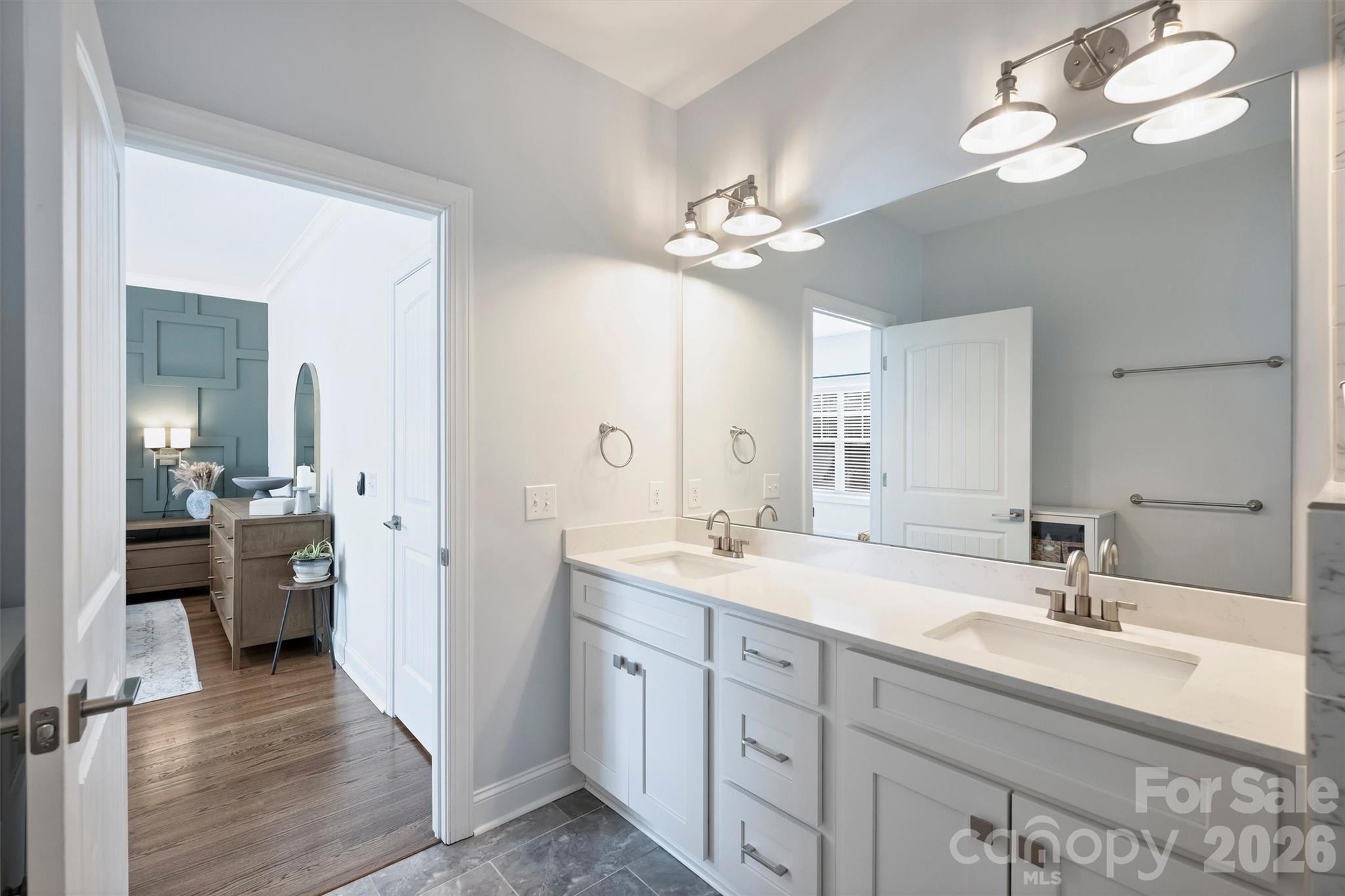 Photo 23 of 1617 Hawthorne Lane, Charlotte, NC