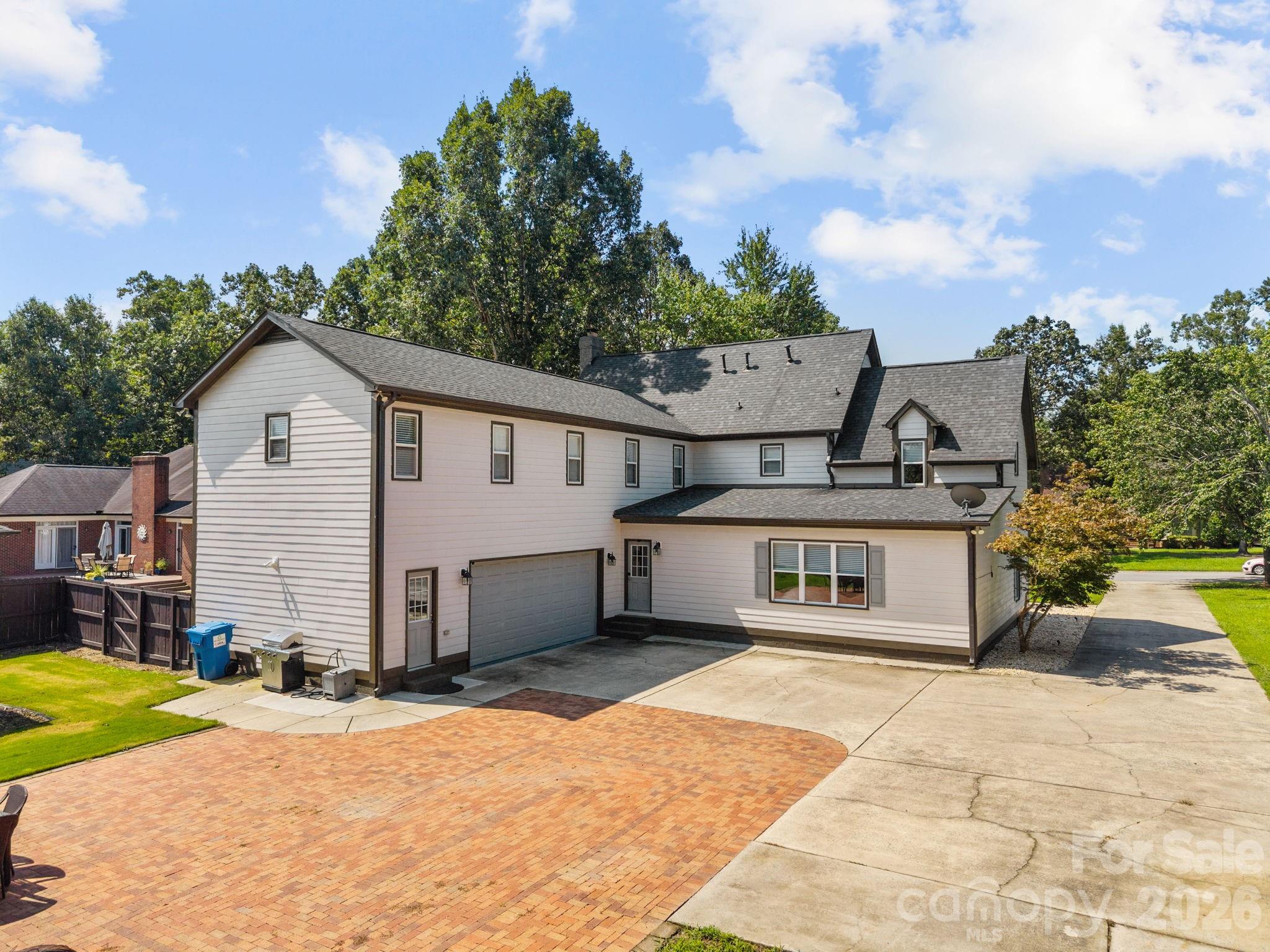 908 Woodhurst Drive, Wesley Chapel, NC - photo 6 of 49