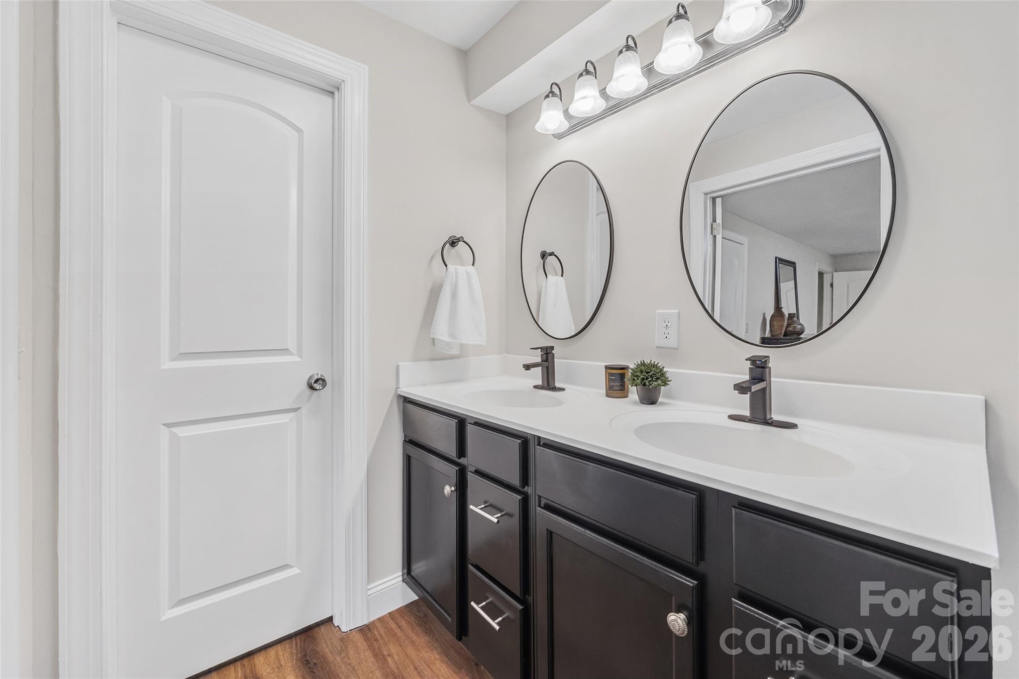 Photo 14 of 2111 Shalimar Drive, Charlotte, NC