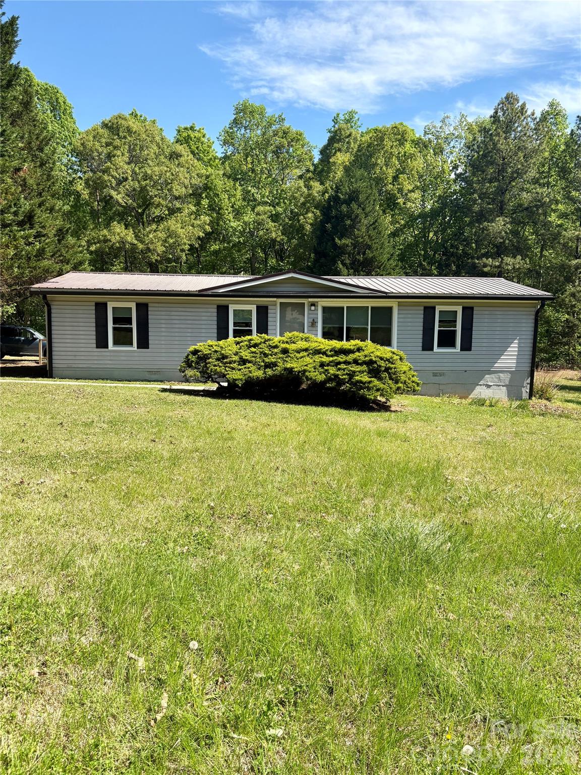 5022 Wrenn Drive, Denver, NC