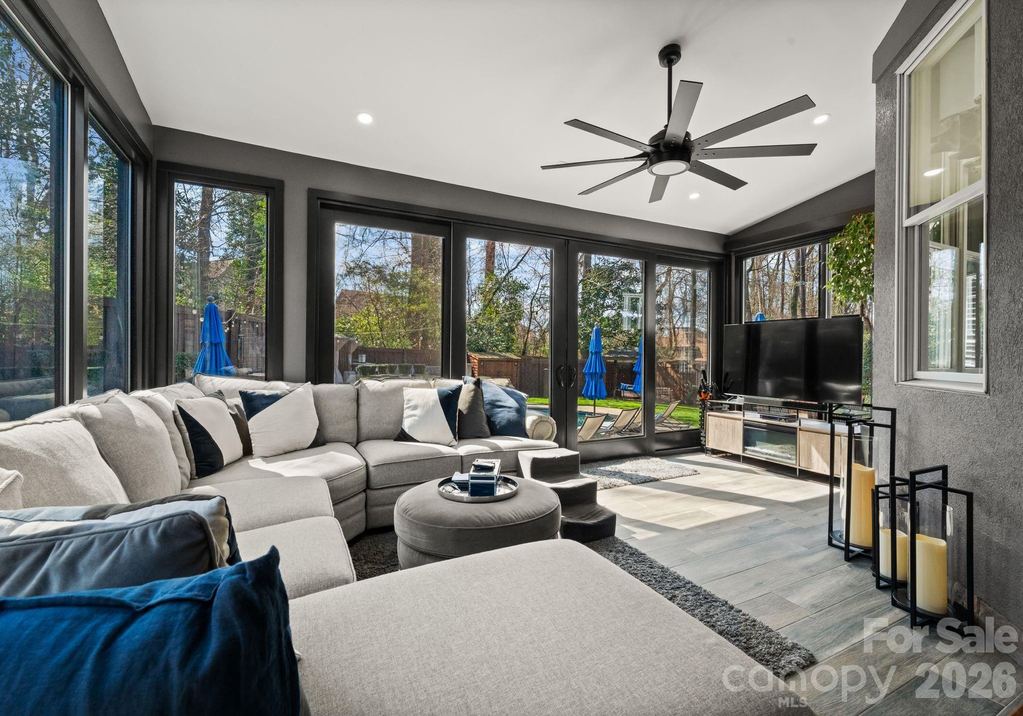 Photo 15 of 141 Sardis Lane, Charlotte, NC