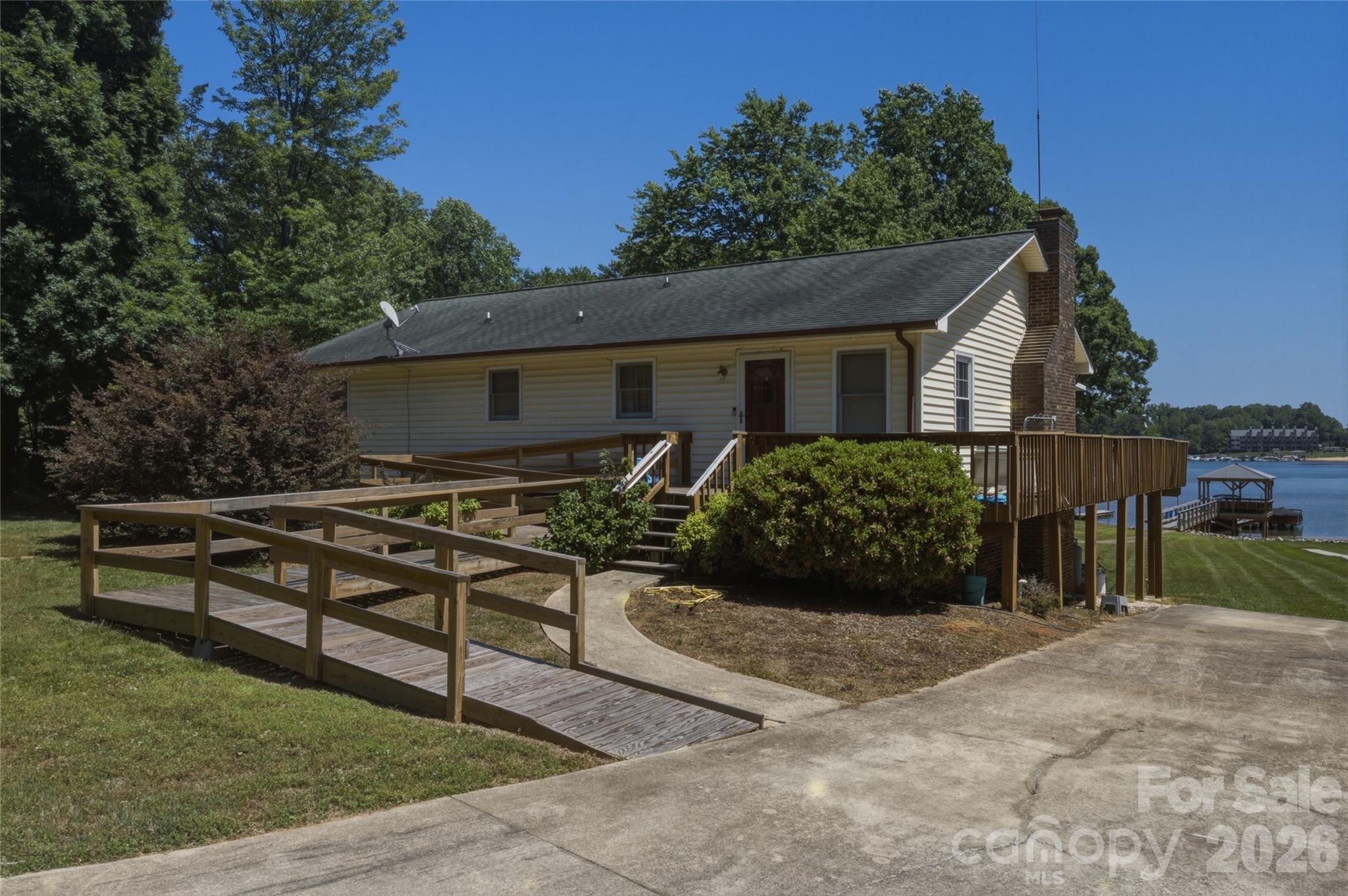 8226 Normandy Road, Denver, NC - photo 2 of 30