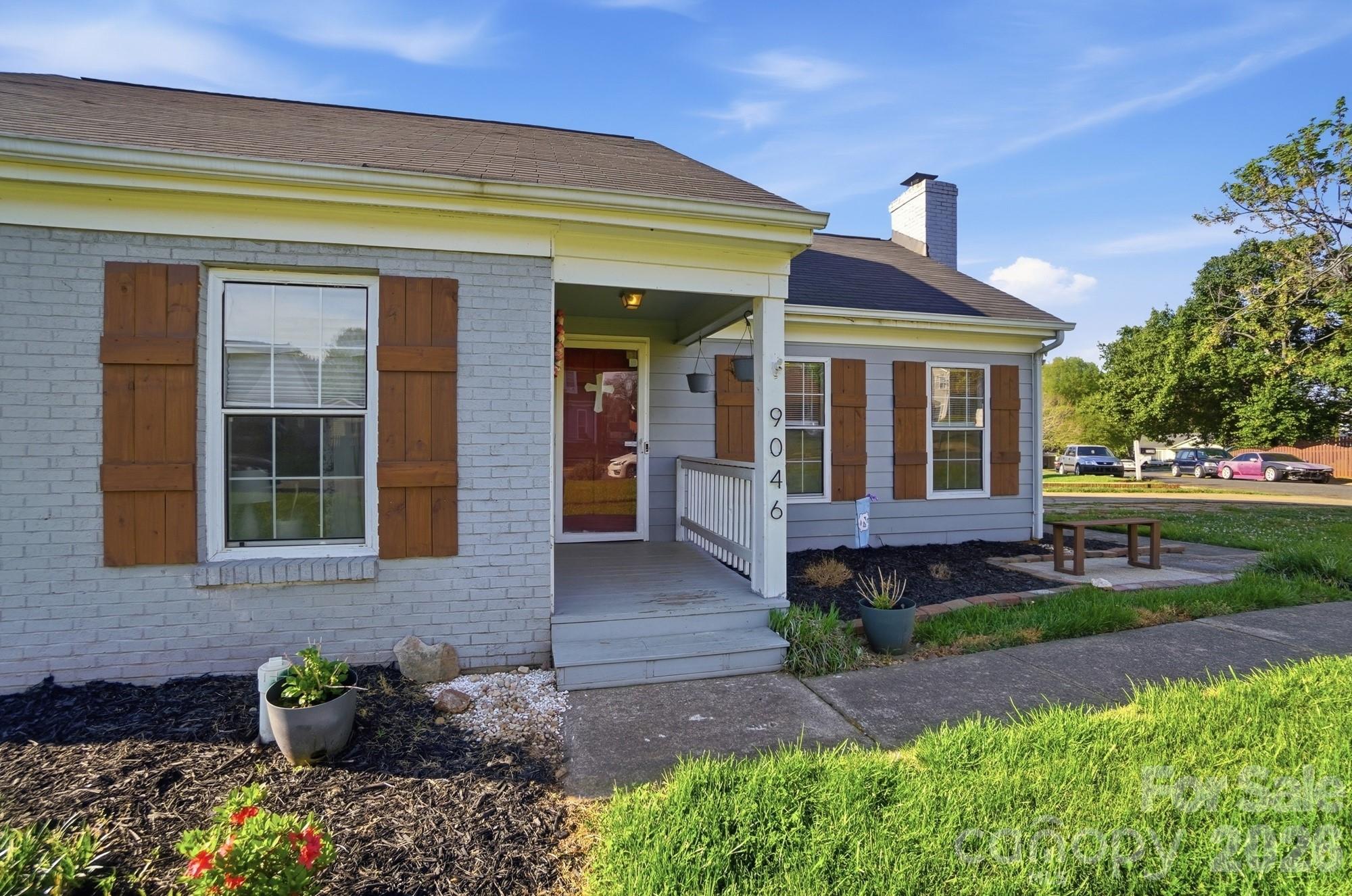 Photo 2 of 9046 Milton Morris Drive, Charlotte, NC