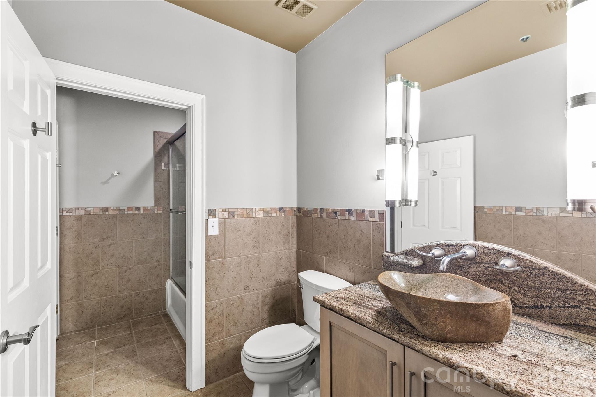 Photo 14 of 127 N Tryon Street410, Charlotte, NC