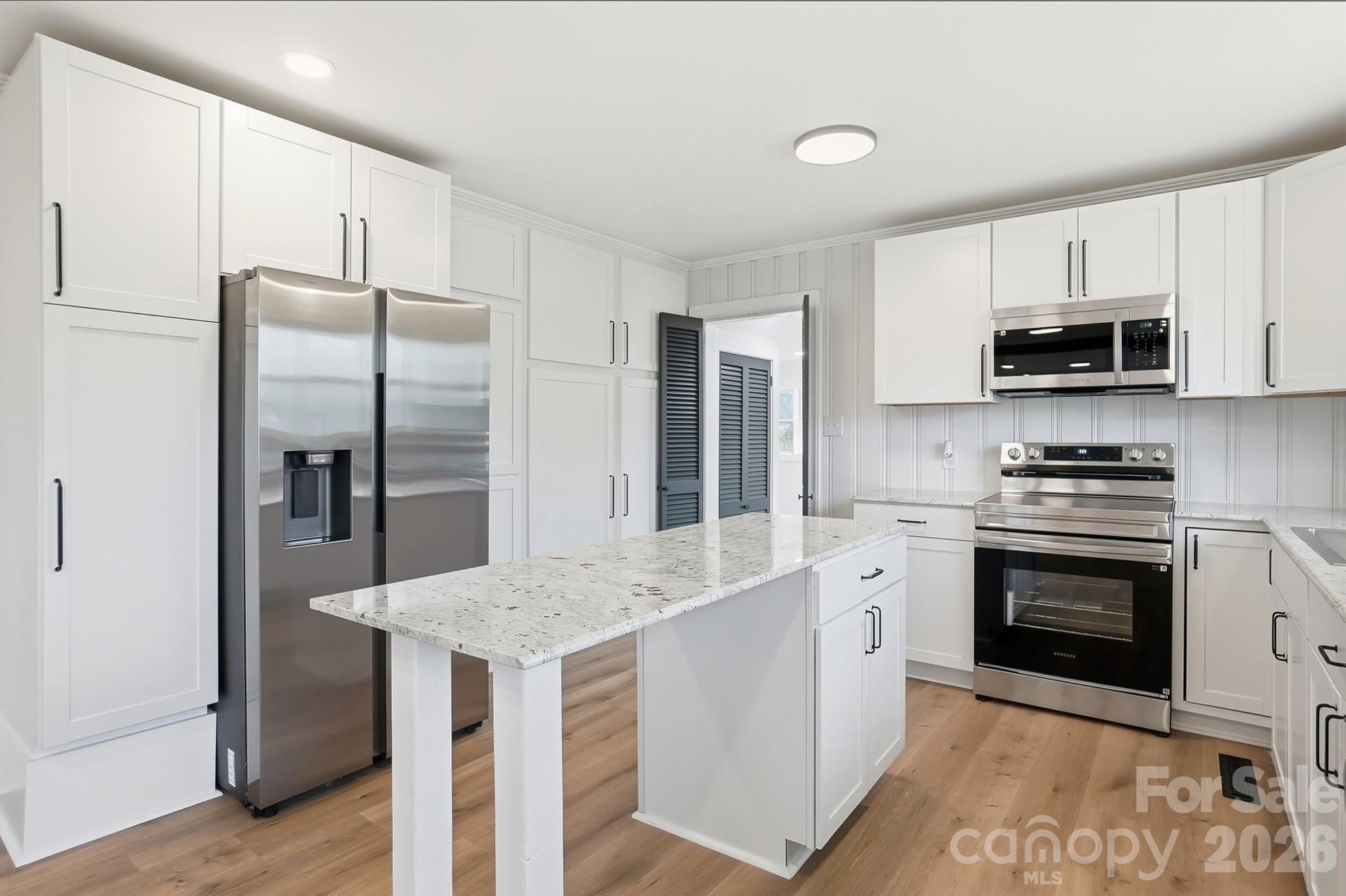 308 Rankin Avenue, Lowell, NC - photo 7 of 48