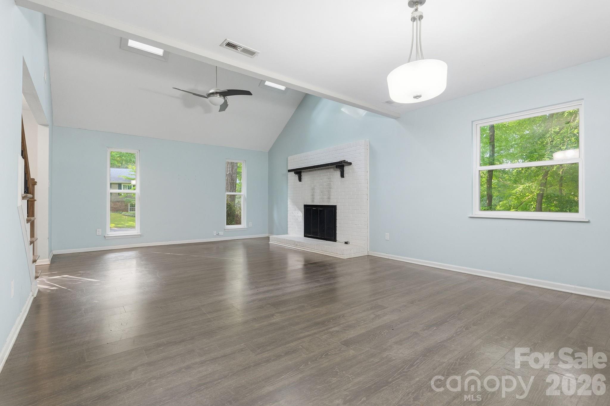 Home for sale at 7401 Park Vista Circle, Charlotte, NC — photo 11 of 33