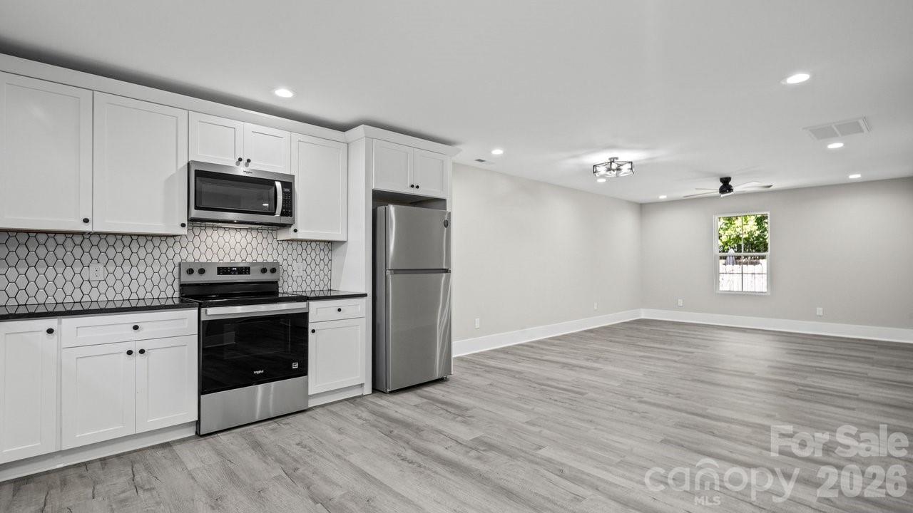 3320 Boyd StreetB, Charlotte, NC - photo 9 of 28