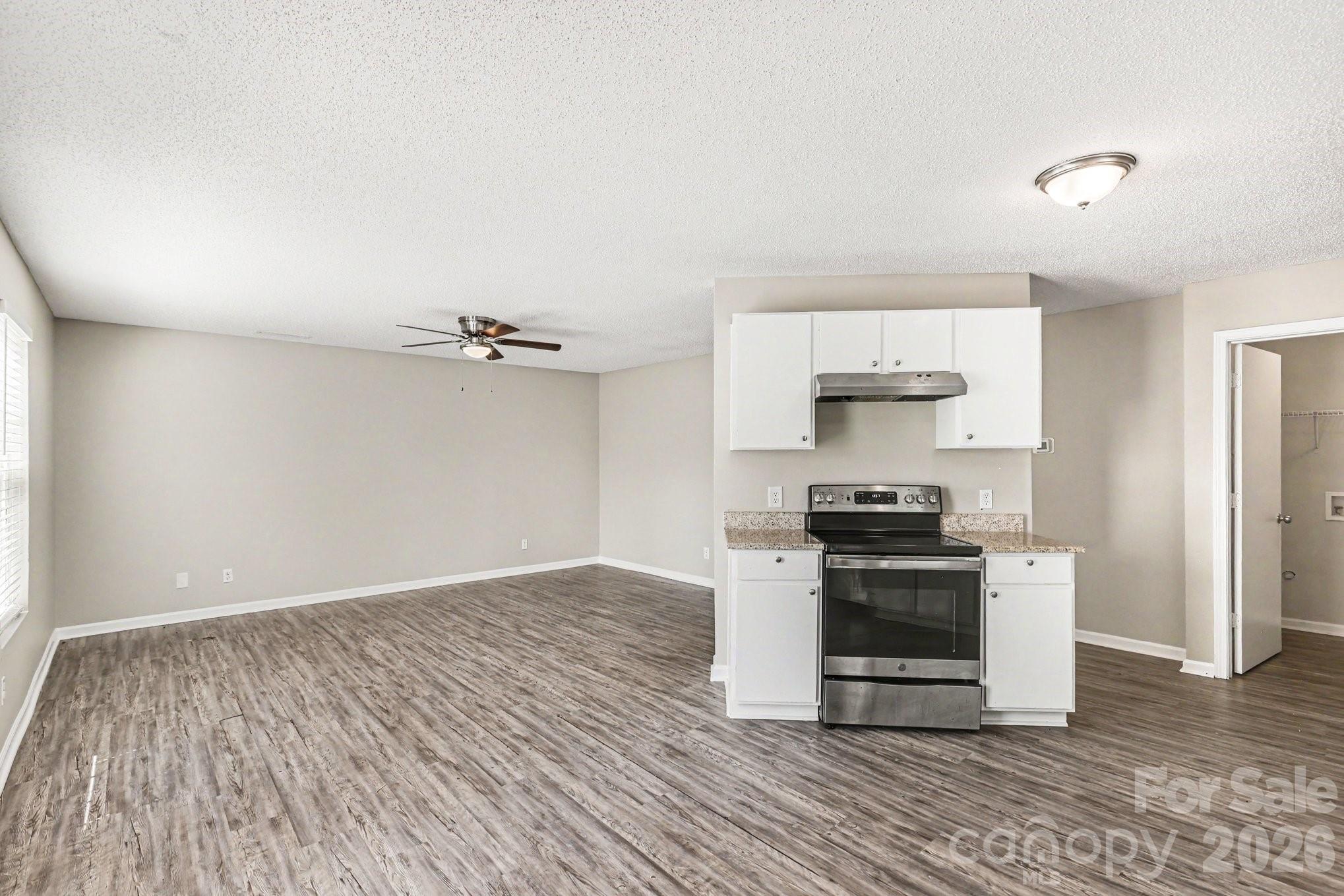 12425 Stowe Acres Drive, Charlotte, NC - photo 6 of 18