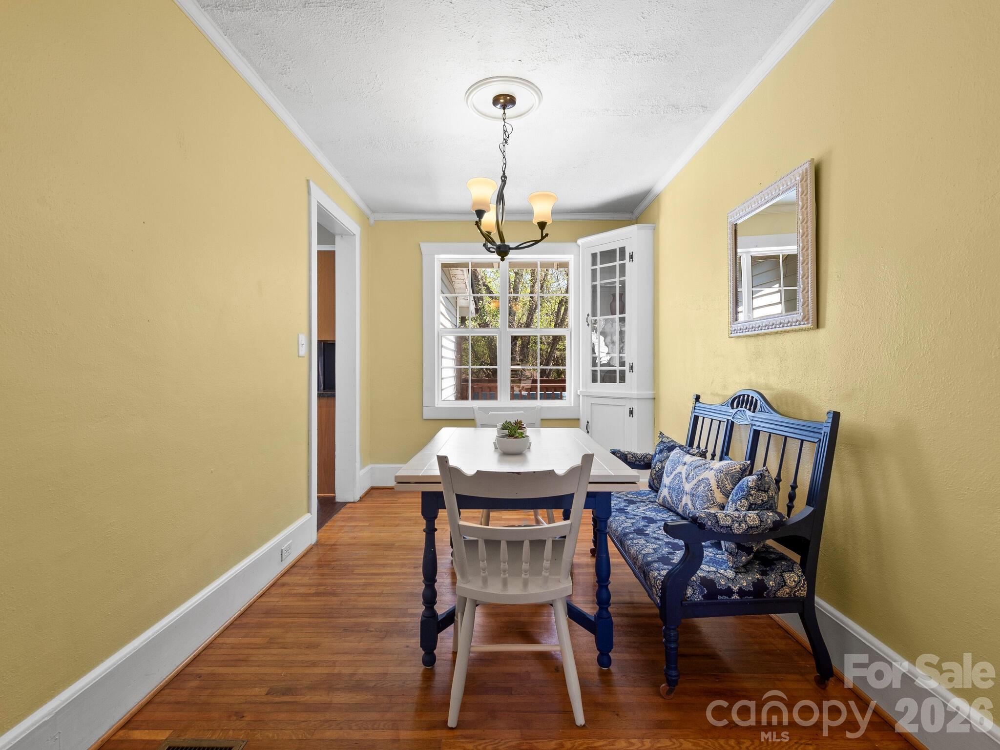 Home for sale at 1614 Ridgewood Boulevard, Hendersonville, NC — photo 11 of 40