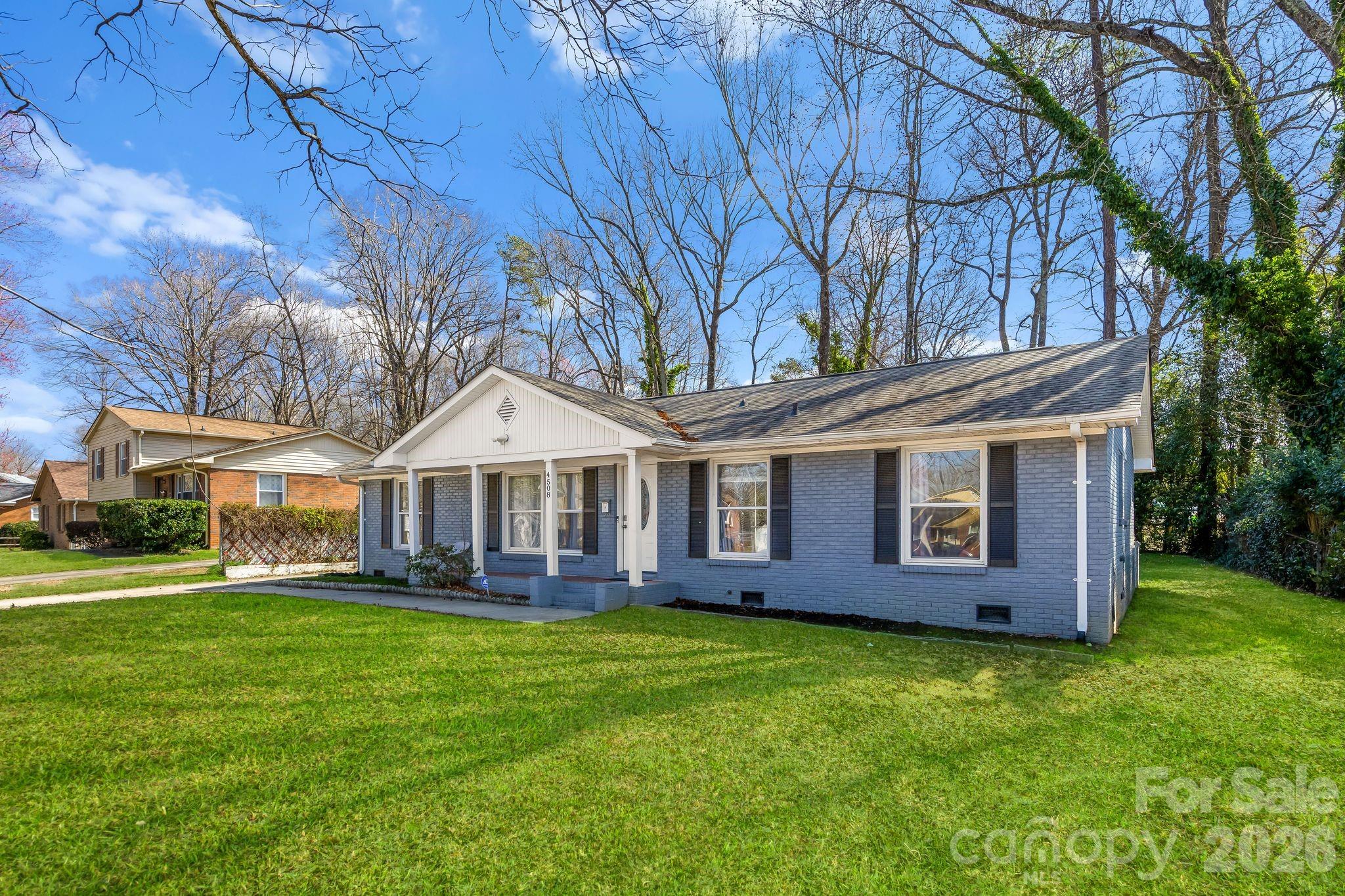 Photo 3 of 4508 Belle Plaine Drive, Charlotte, NC
