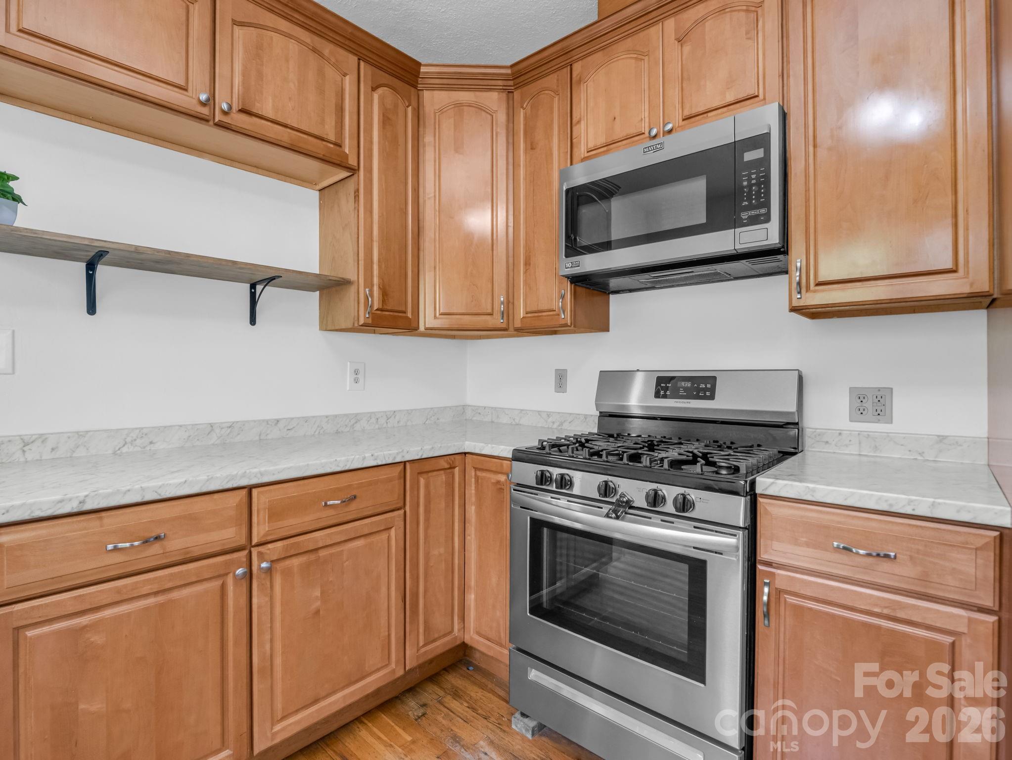 1534 Kensington Road, Hendersonville, NC - photo 20 of 44