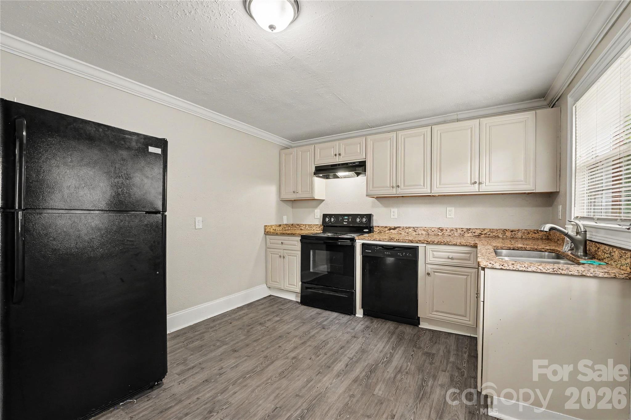 Home for sale at 6931 Robinson Church Road, Charlotte, NC — photo 8 of 25