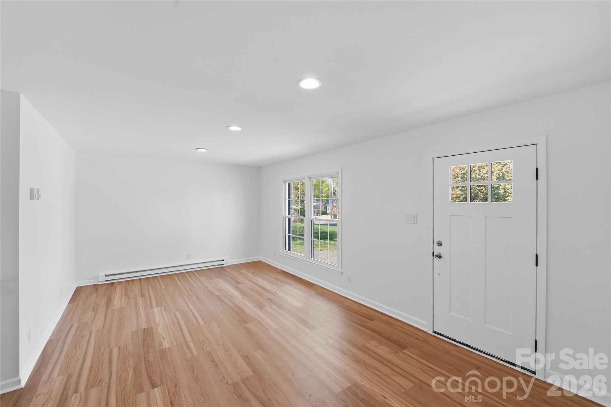 Photo 7 of 5906 Whitingham Drive, Charlotte, NC
