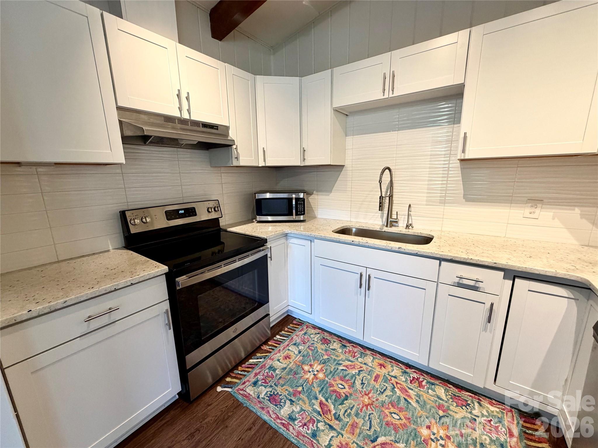 Photo 10 of 1511 Briarfield Drive, Charlotte, NC