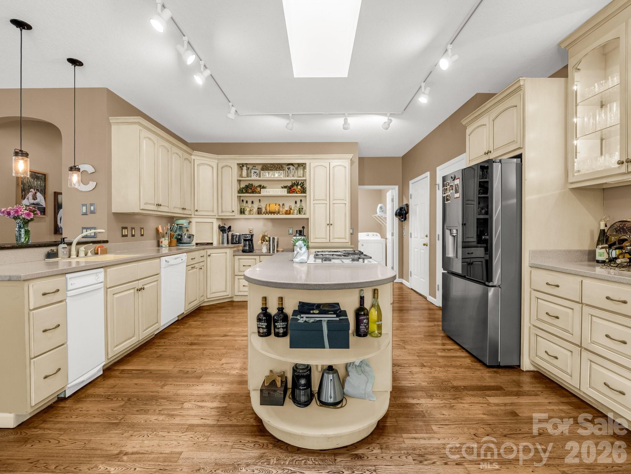 1424 Wolfpen Road, Old Fort, NC - photo 11 of 46