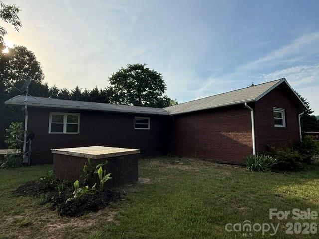 430 Ode Kerley Lane, Taylorsville, NC - photo 3 of 27