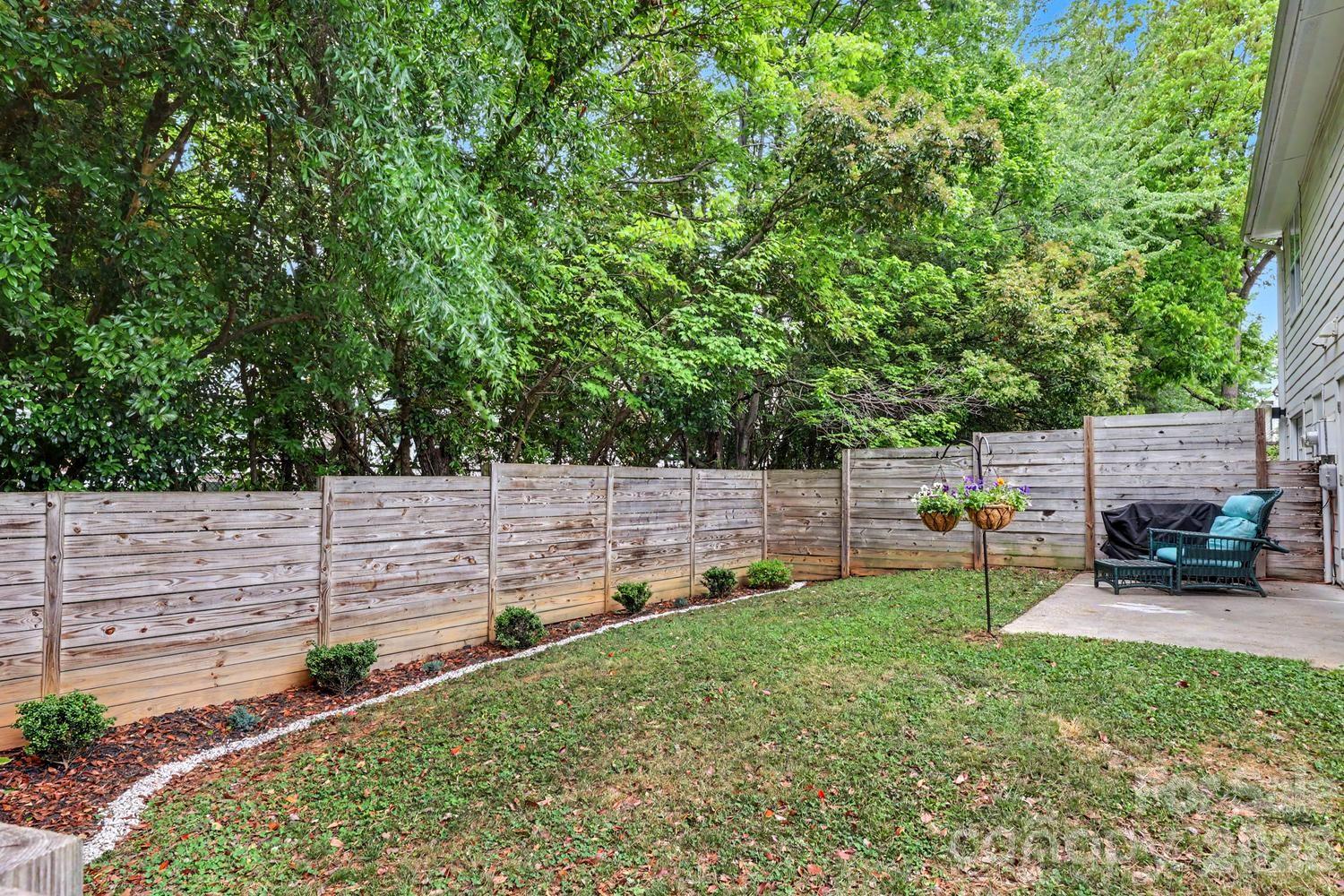 Photo 4 of 1511 Briar Creek RoadA, Charlotte, NC