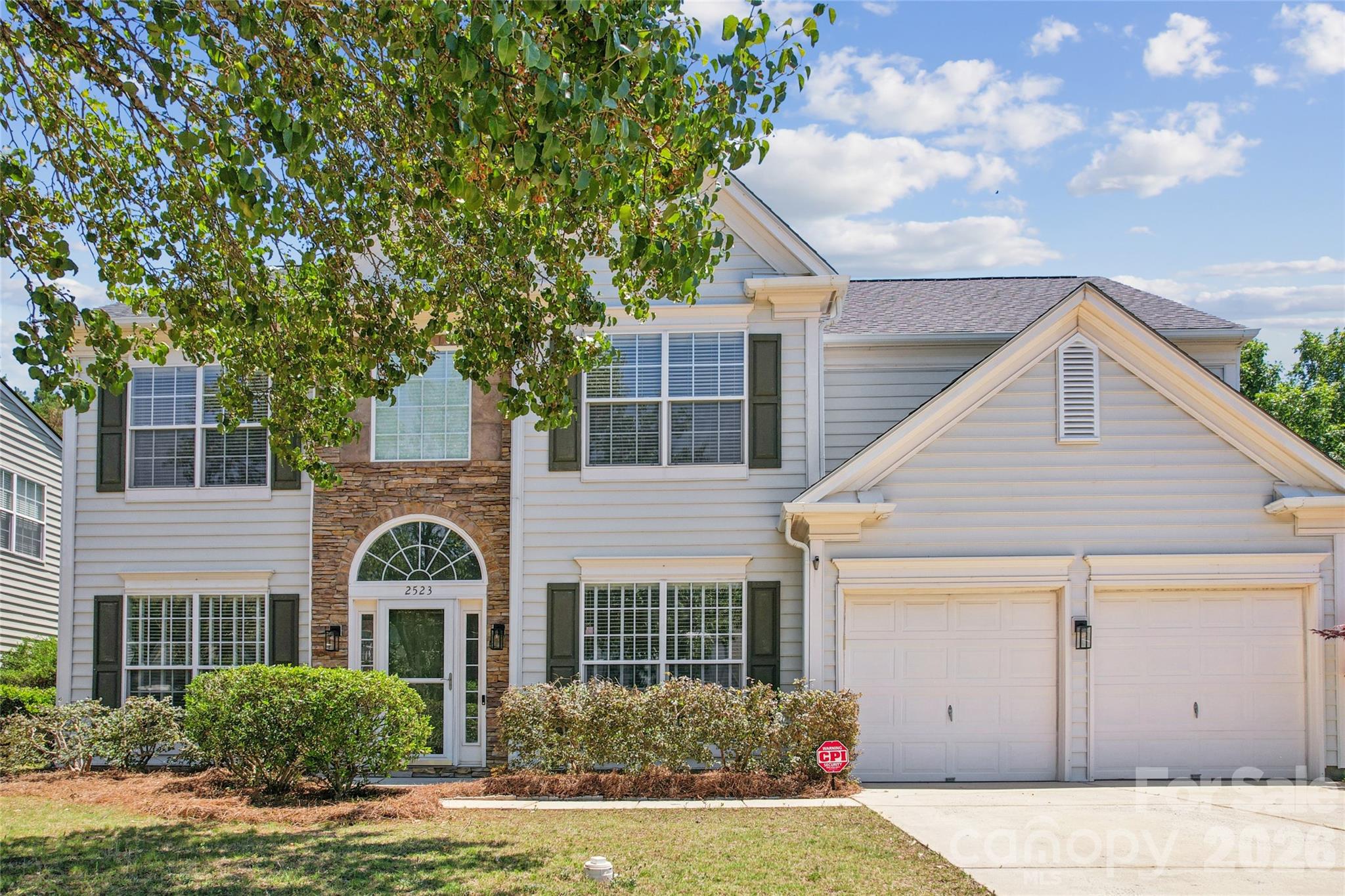 Photo 2 of 2523 Beacon Forest Drive, Charlotte, NC