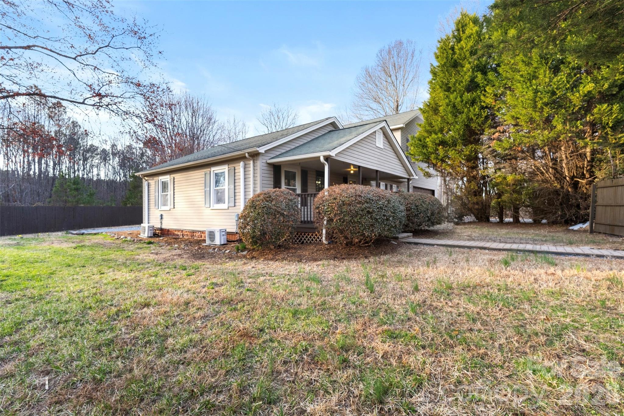 Photo 2 of 1751 Robert Martin Road, Catawba, NC
