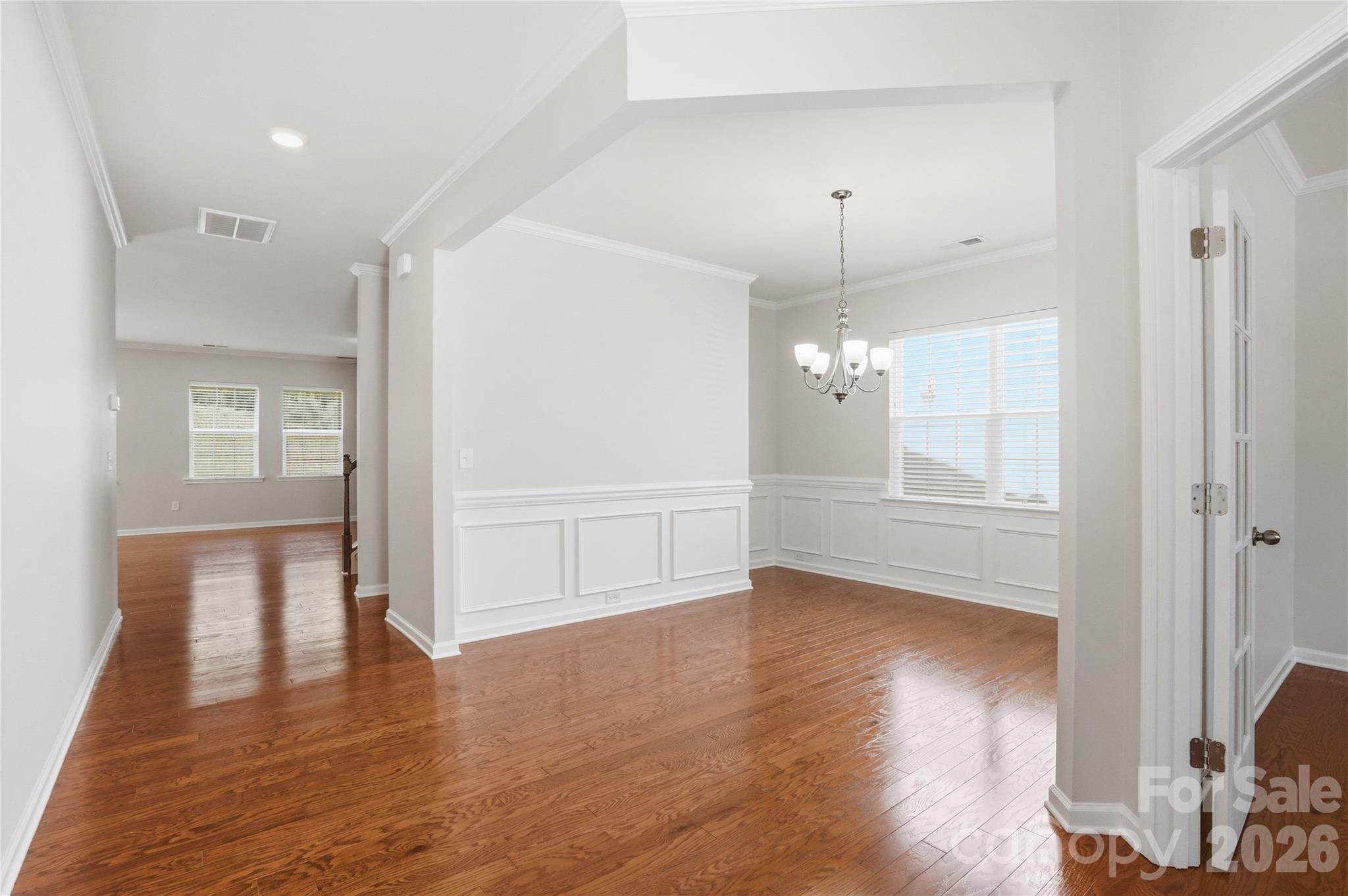 13714 Canterbury Castle Drive, Charlotte, NC - photo 4 of 42