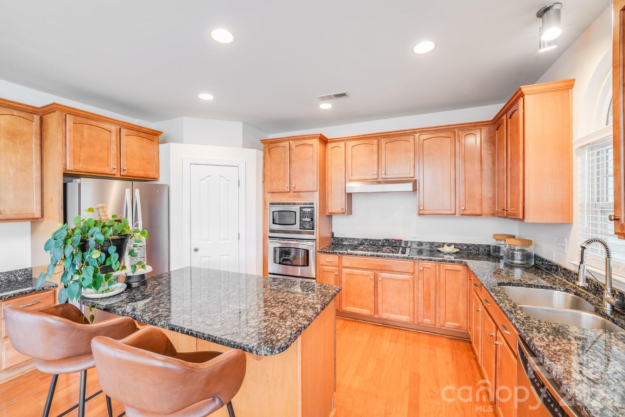 Photo 13 of 6227 Castlecove Road, Charlotte, NC