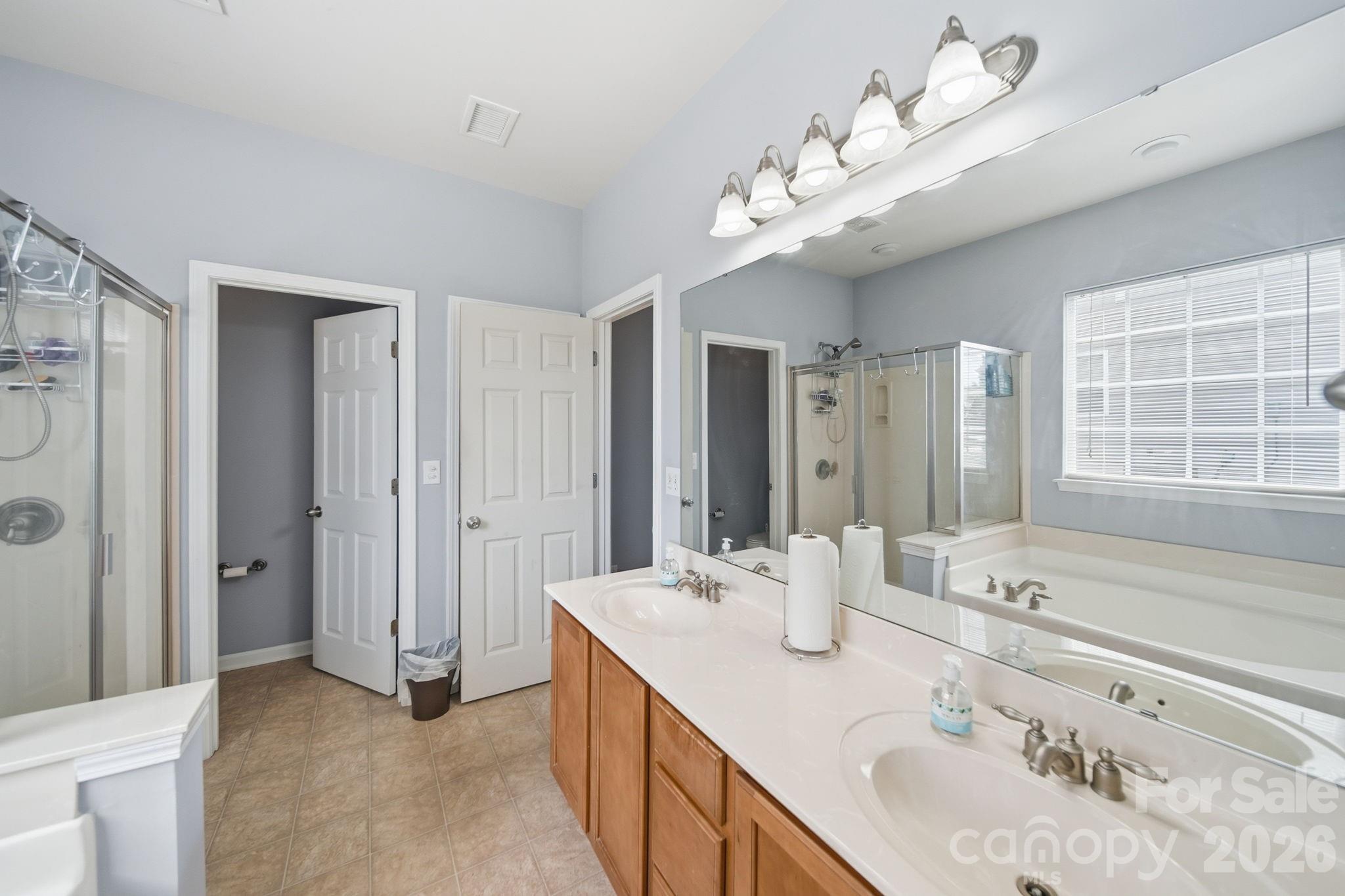 Photo 14 of 10111 Trailmoor Road, Charlotte, NC