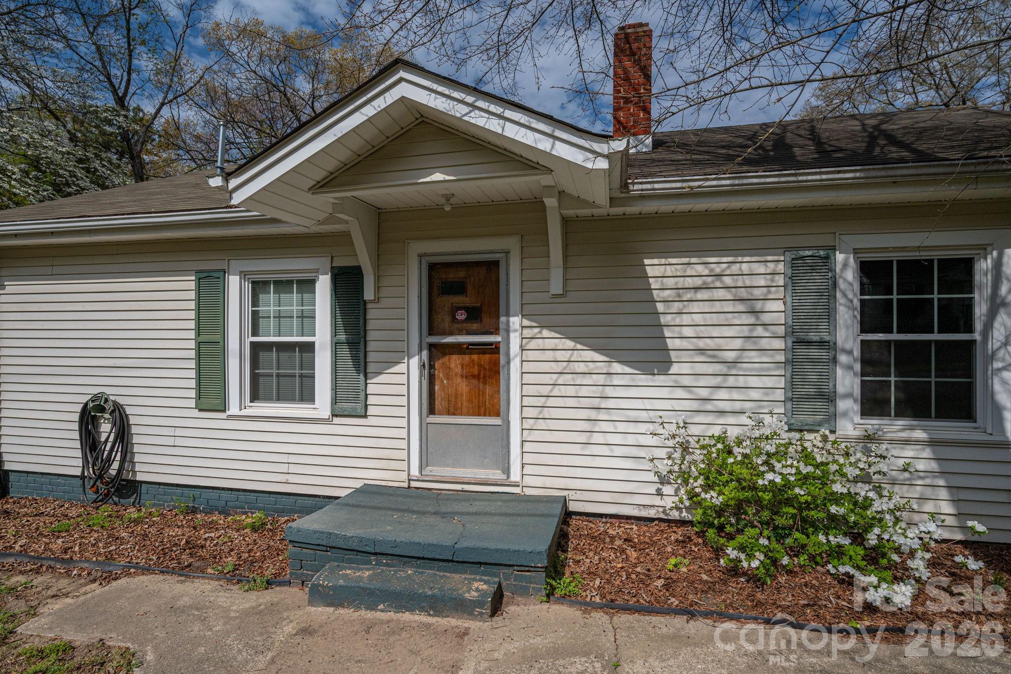 Photo 2 of 111 E Carlton Street, Dallas, NC