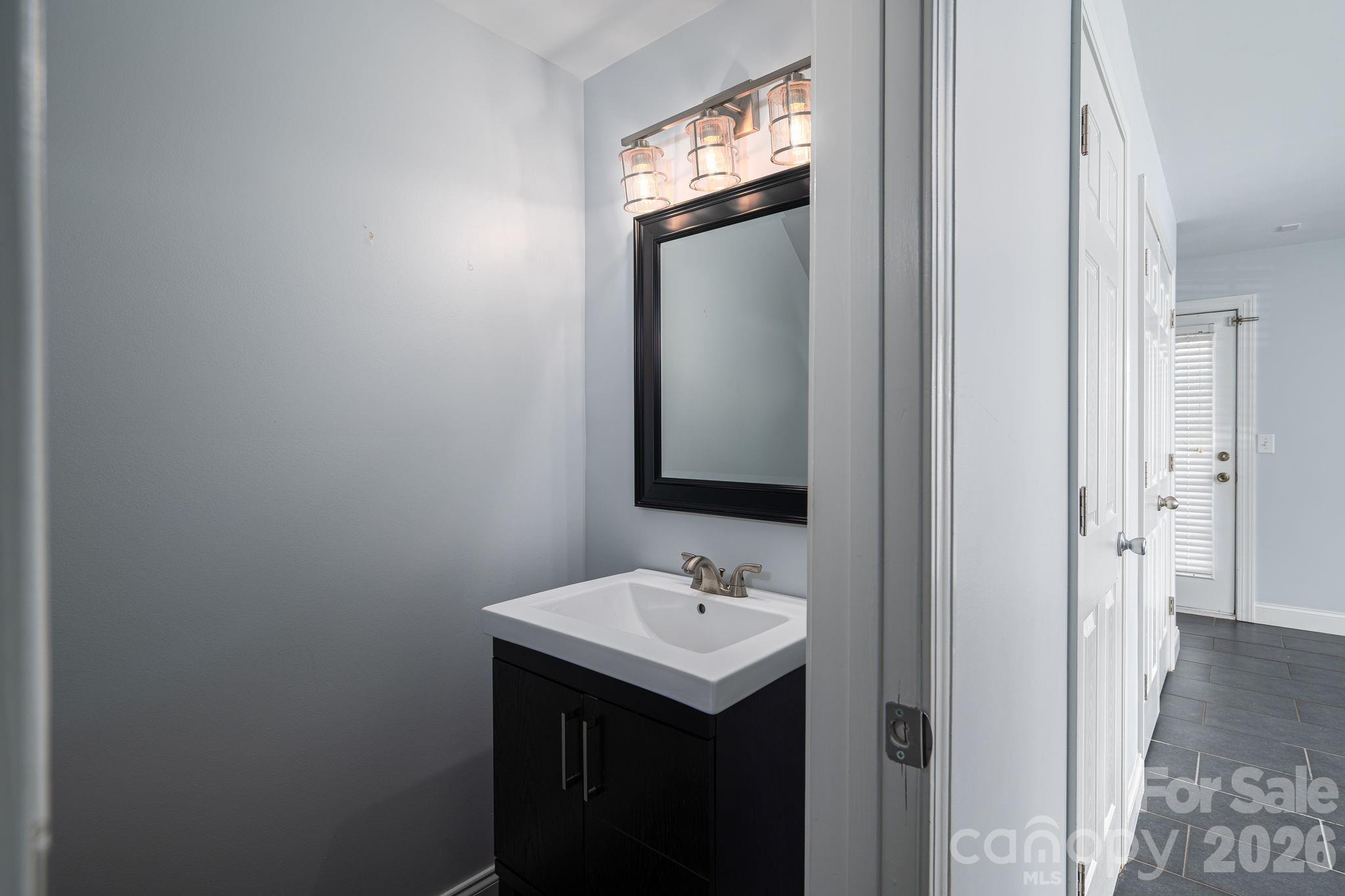 304 Rock Ridge Lane, Mount Holly, NC - photo 7 of 38