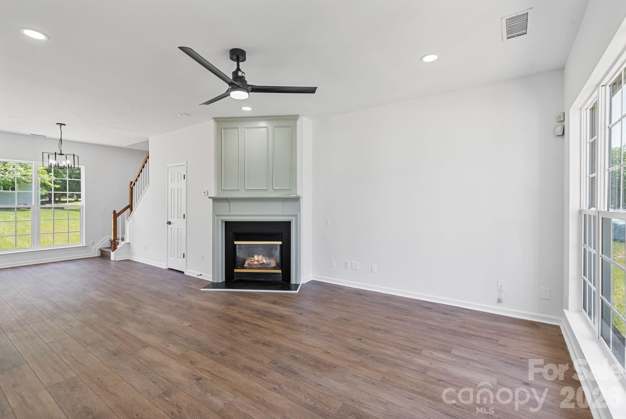 Photo 11 of 10410 Roundleaf Drive, Charlotte, NC